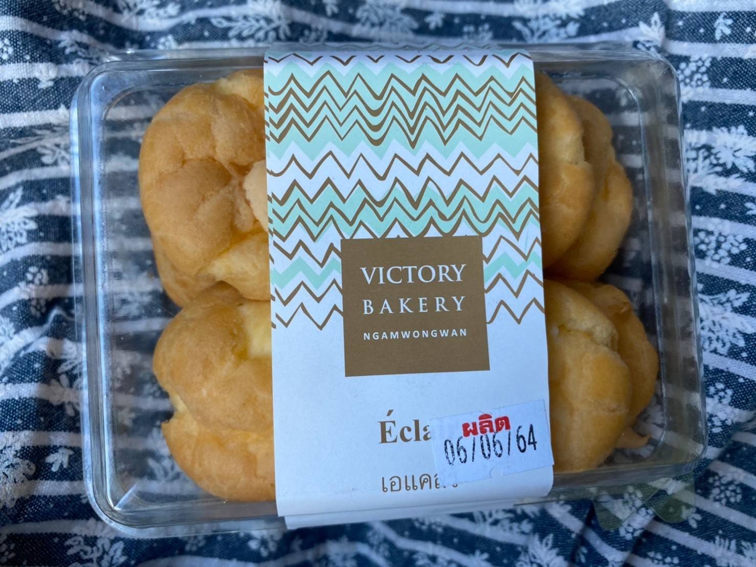 เอแคลร์ ร้าน Victory Bakery งามวงศ์วาน