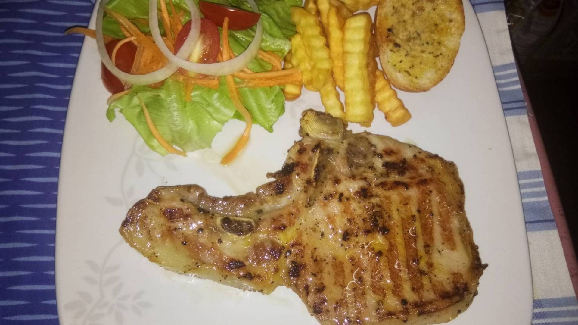 Steak Khun Nutt (By Old House) - สั่งอาหารเดลิเวอรี | Wongnai x LINE MAN