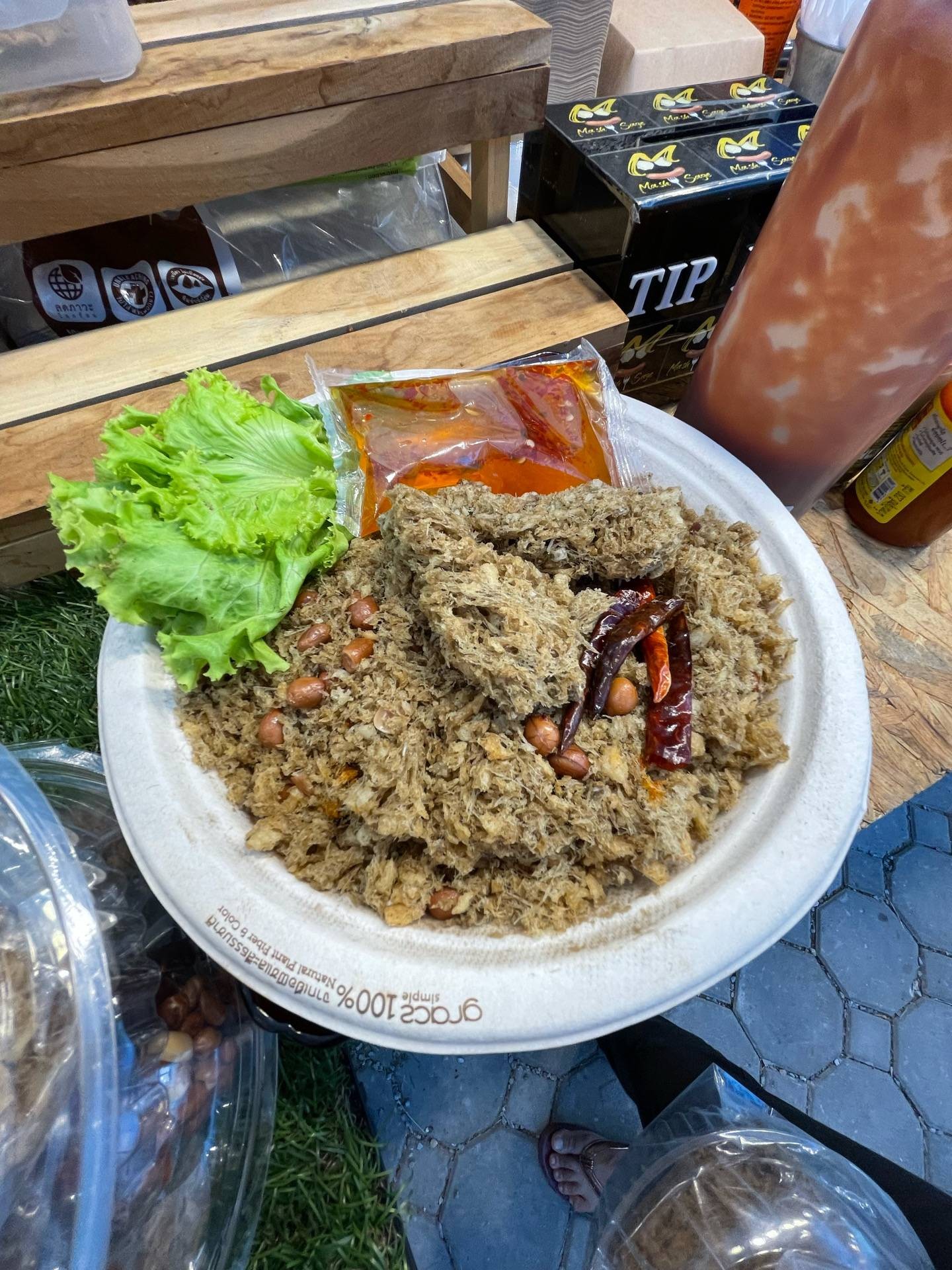 ยำปลาดุกฟู ร้าน Mash Sage Heartmade German Sausage & Mashed Potato (ไส้ ...