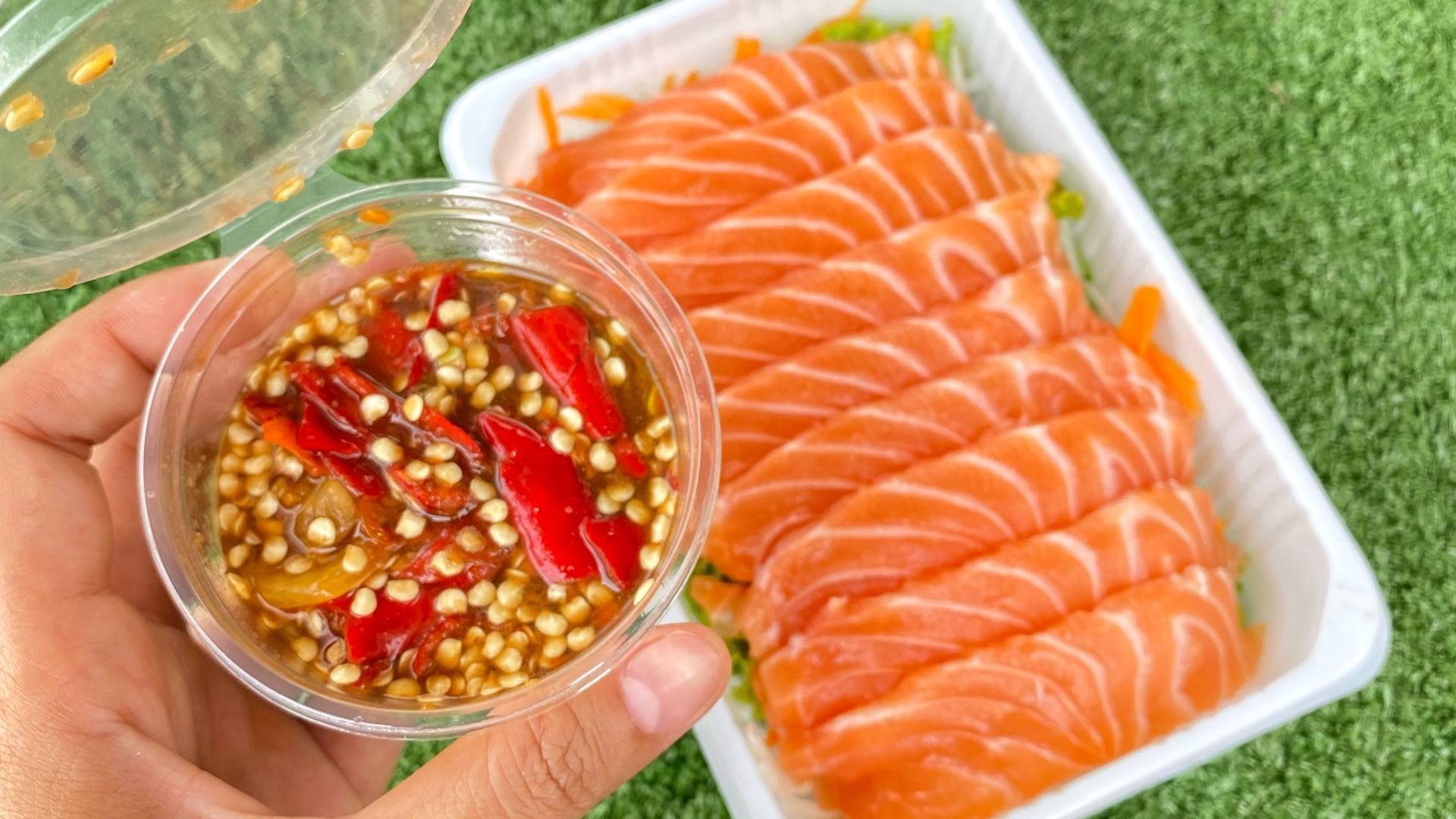 แซลม่อนน้ำปลาร้า By Ukito - สั่งอาหารเดลิเวอรี | Wongnai x LINE MAN