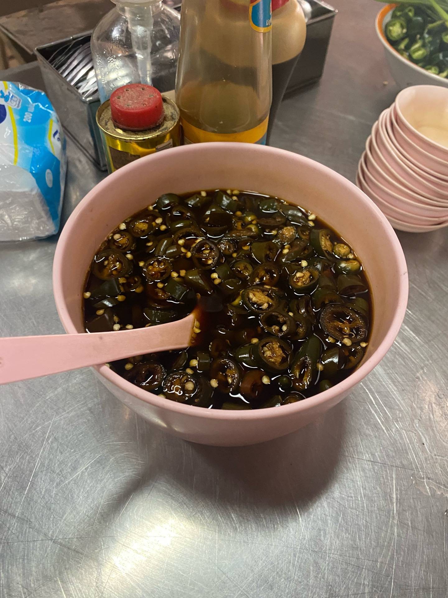 รูป หมูกรอบนายไซ ประชาชื่น - Wongnai