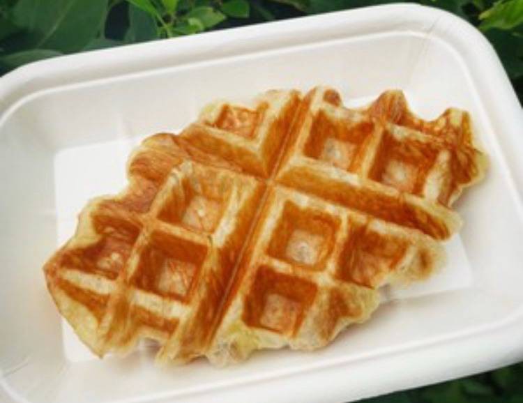 รีวิว Hello Croffle & Pastry ศรีราชา - มีให้เลือกหลากหลาย