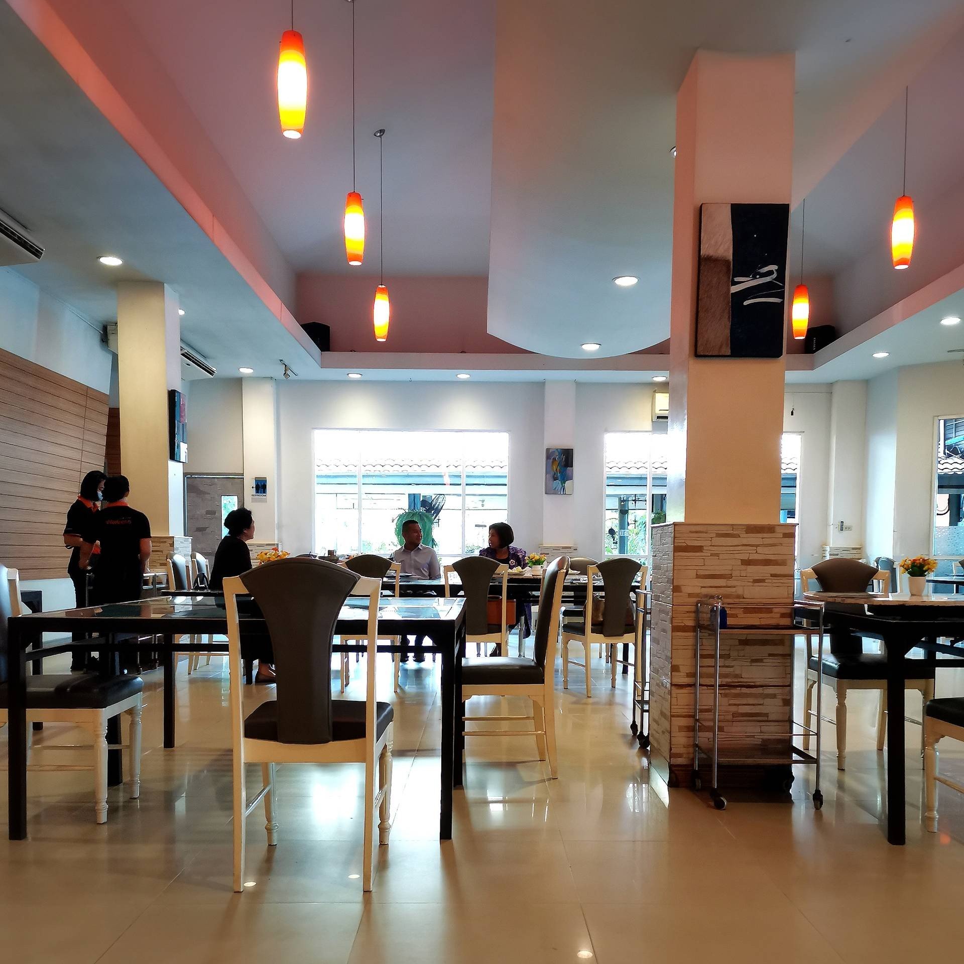 รูป Ploen Restaurant