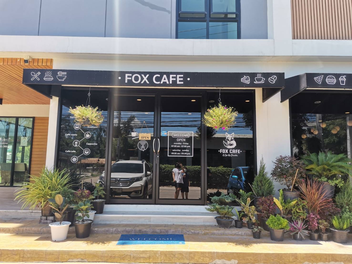 รีวิว FOX CAFE