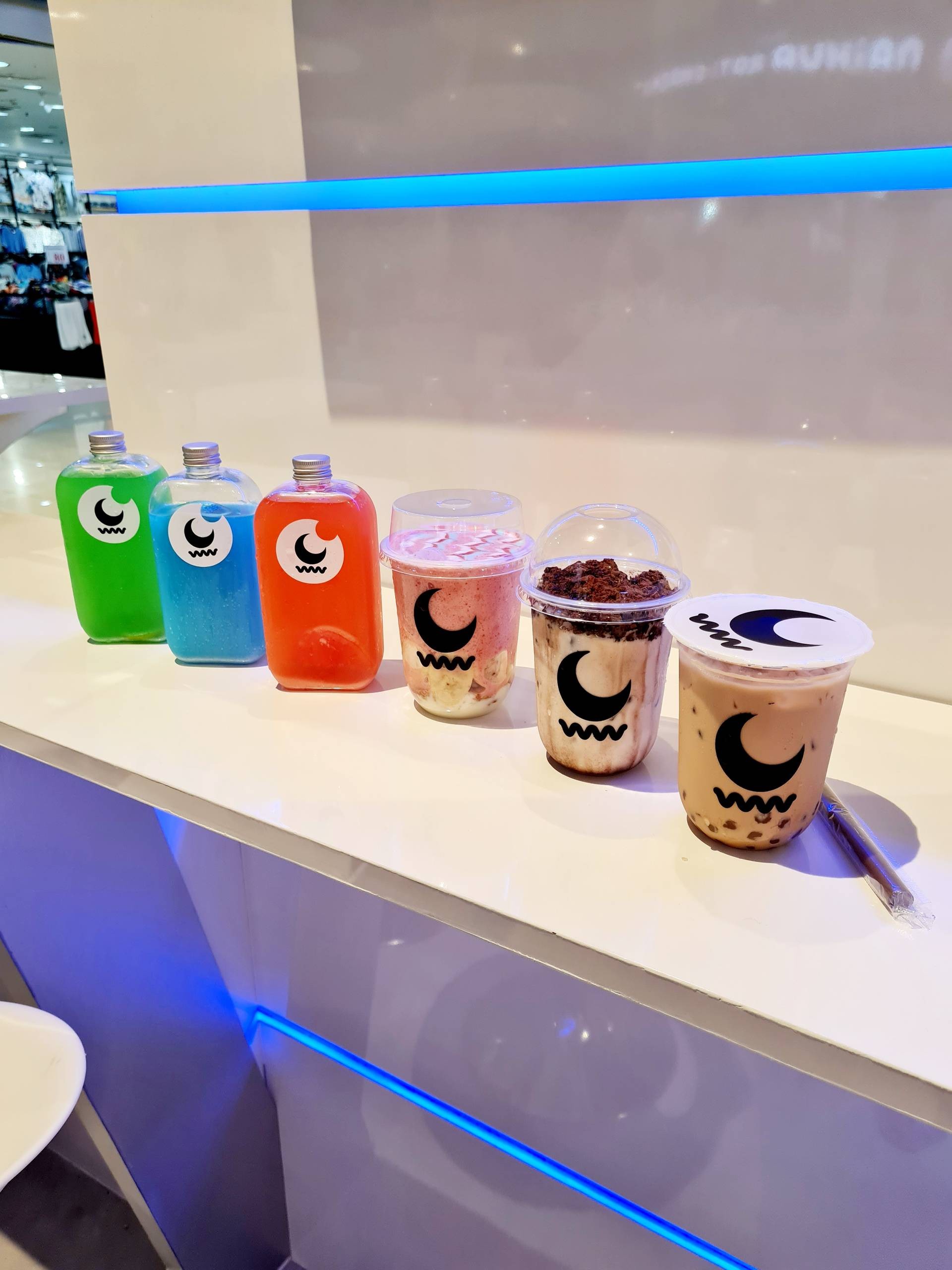 รีวิว Crescent Moon Cafe' ซีคอน บางแค - เครื่องดื่มถ่ายรูปสวยและอร่อย ...