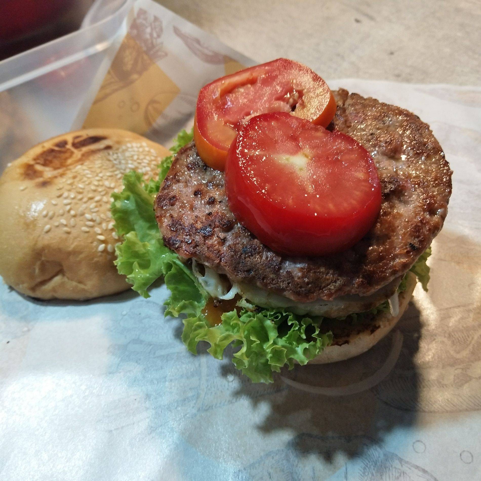 เนื้อวัวโคขุน • image ร้าน AMBURGER เบอร์เกอร์รถเข็น Carrello จันทรา ...