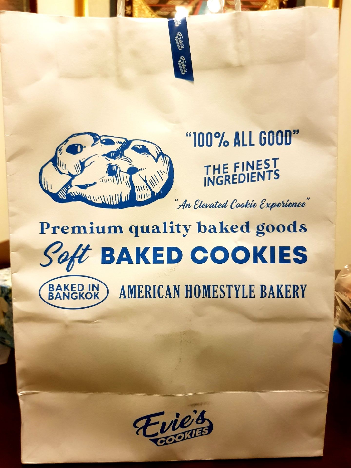 รีวิว Evie’s Cookies เจริญกรุง 81 - Delicious soft cookies