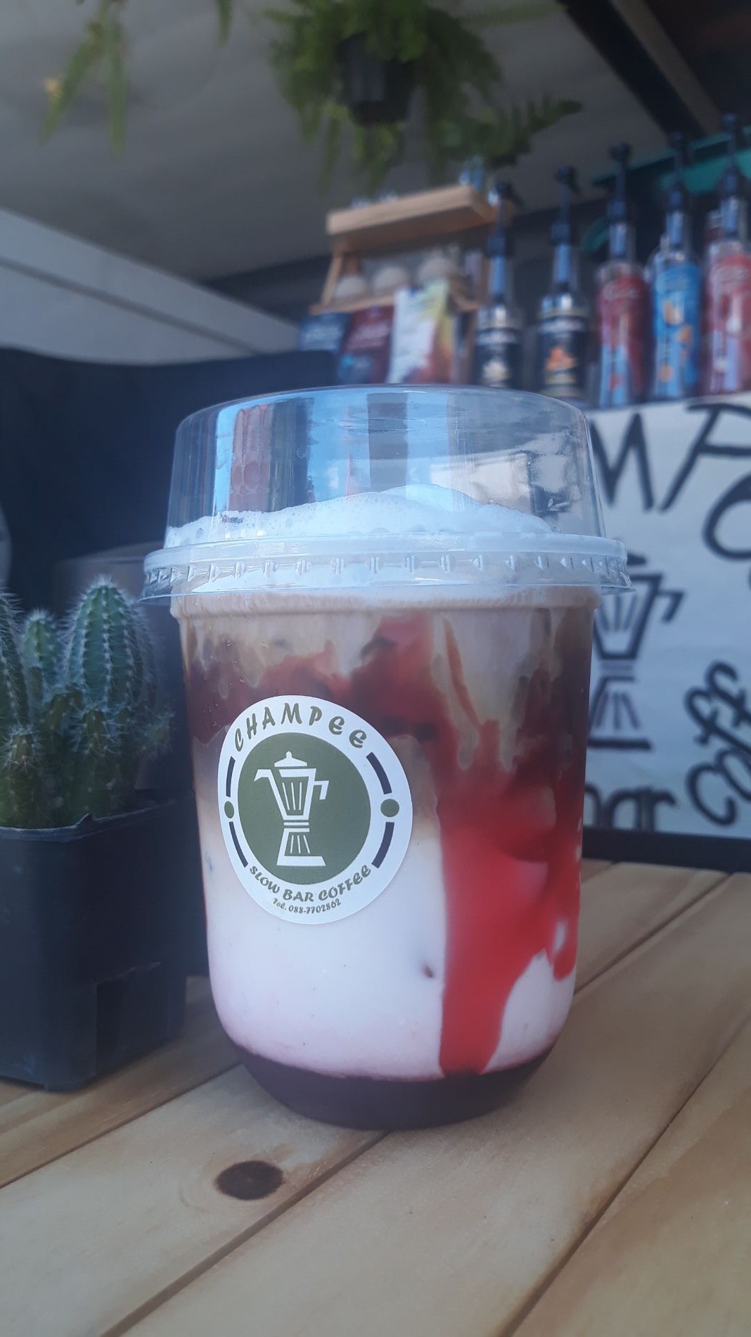 รีวิว CHAMPEE slow bar coffee ม.เกษตร ศรีราชา - มานั่งคุยกันได้ครับ ...