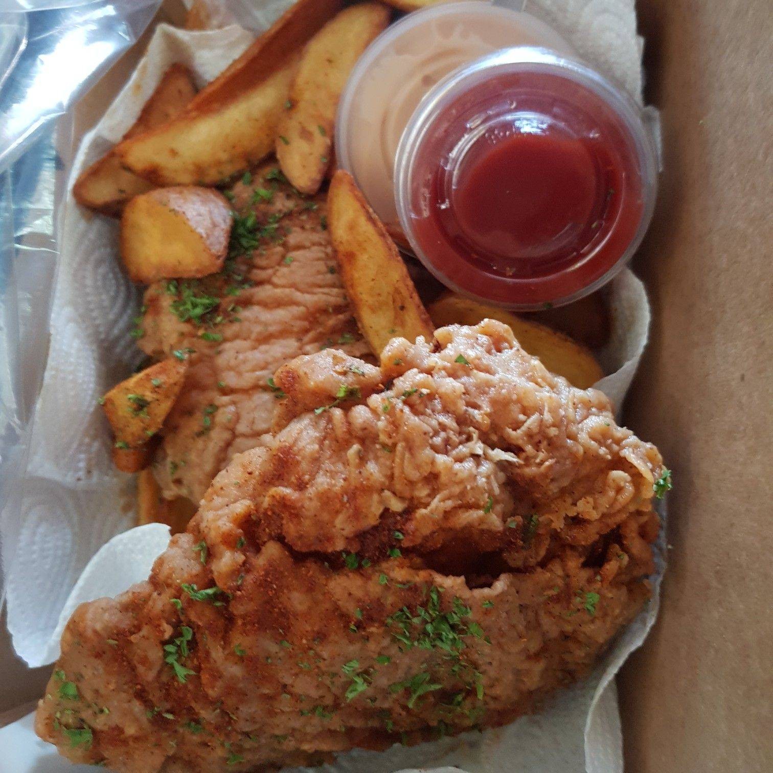 รีวิว Henryfry : fried chicken & housemade food. - ไก่ทอดชิ้นใหญ่ สูตร ...