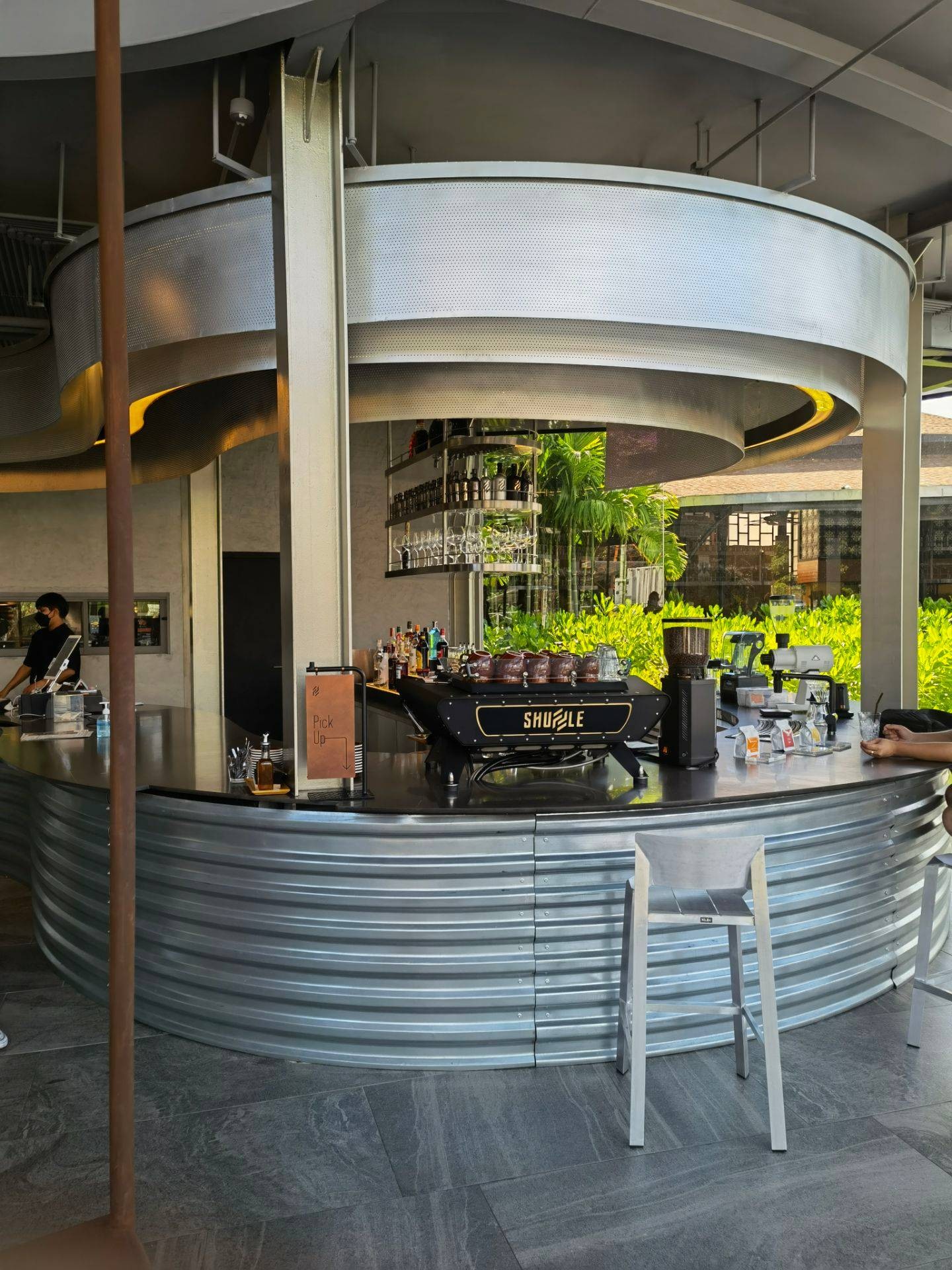 รูป Shuffle Cafe & Bistro - Wongnai