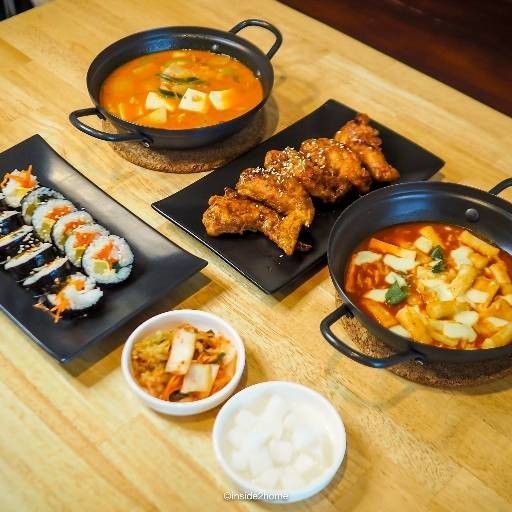 รีวิว Bestory Korean Kitchen - อร่อยมาก กิมจิไชเท้าดอง