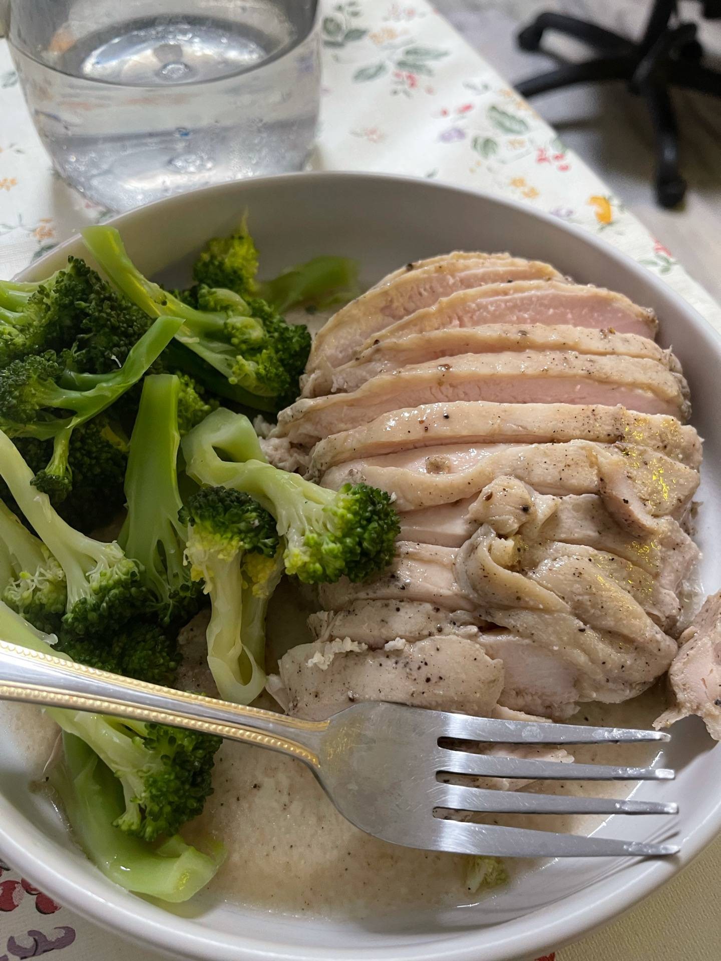 รีวิว Daddy Joe - กินคลีนมาพักใหญ่ เบื่ออกไก่แข็งๆ เลยลอง ไก่ซูวีบ้าง ...