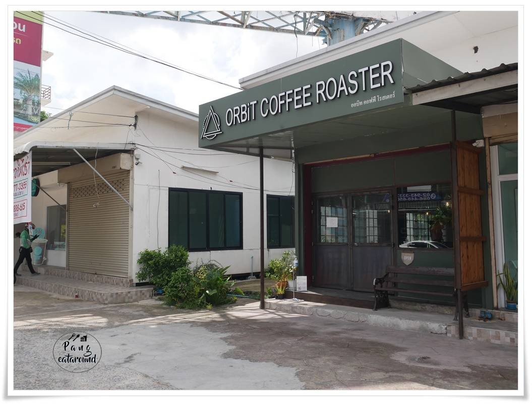 รีวิว ORBIT COFFEE ROASTER คู้บอน22 - เมล็ดกาแฟดี มีเมนู Signature ให้เลือกเยอะ