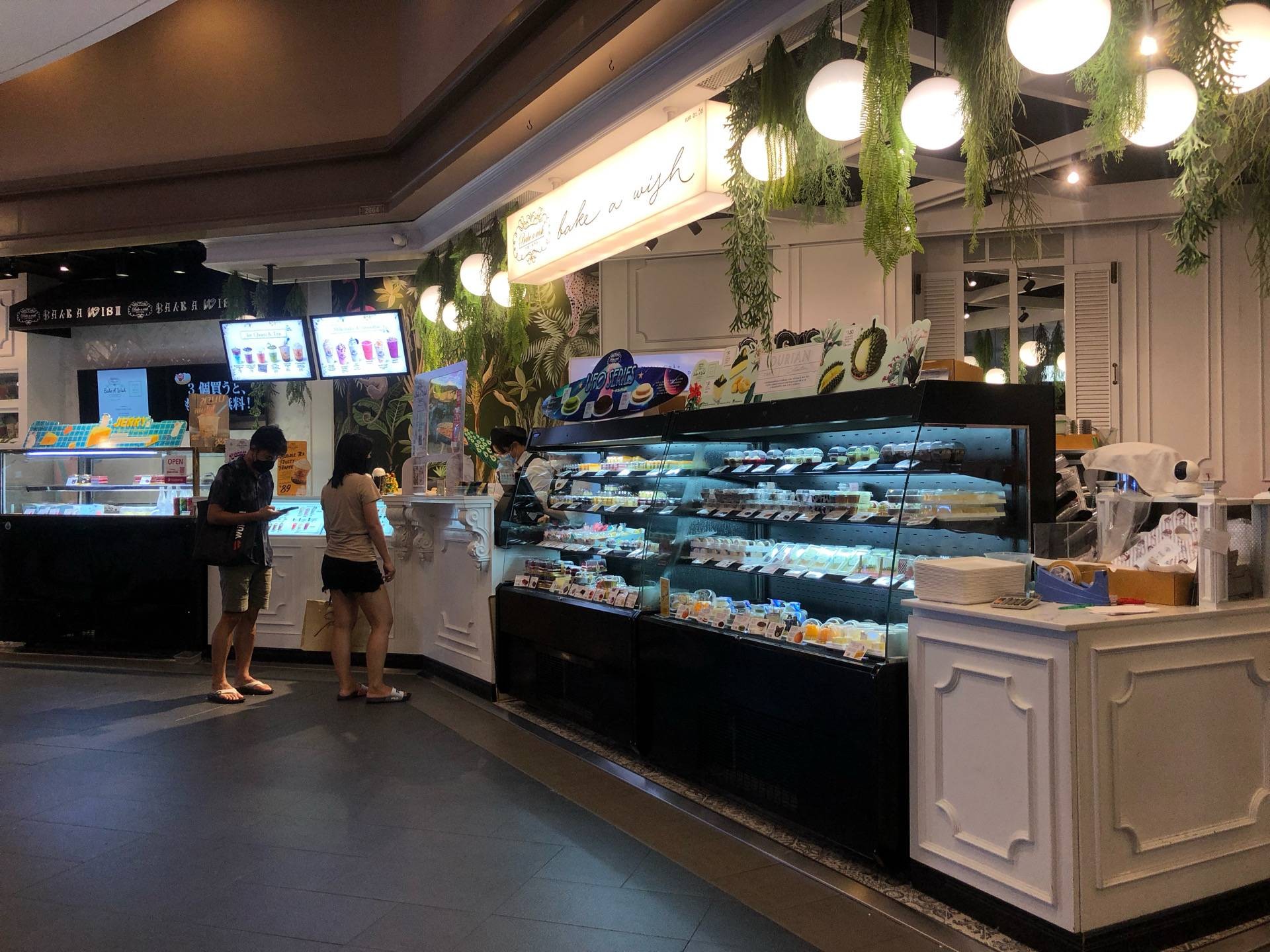 รูป Bake A Wish Terminal 21 ชั้น2