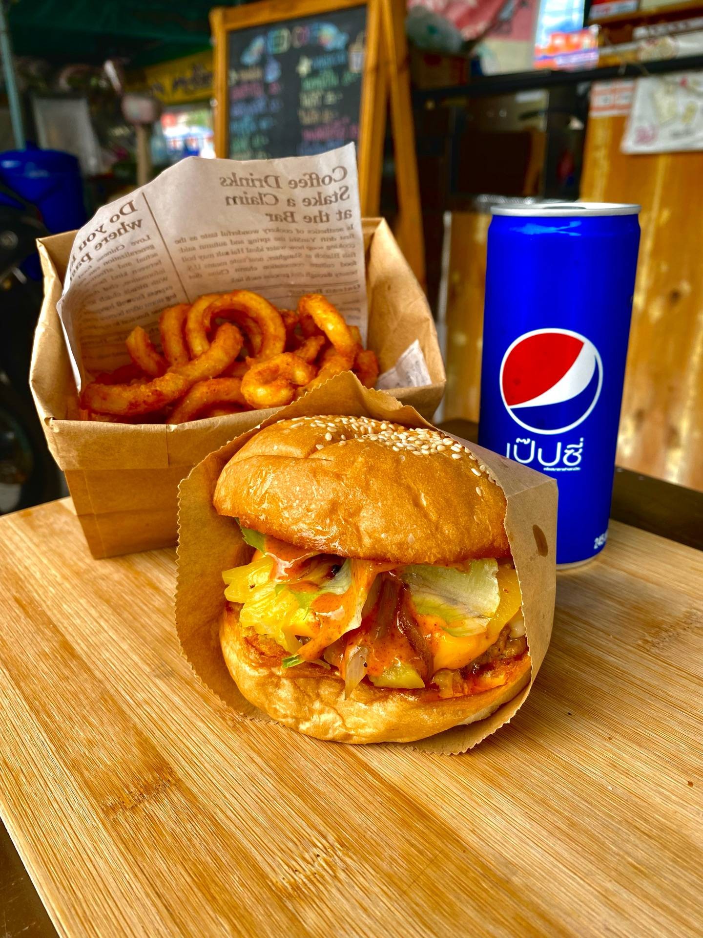 รีวิว Need Burger - อร่อยดีครับ ราคาไม่แพง