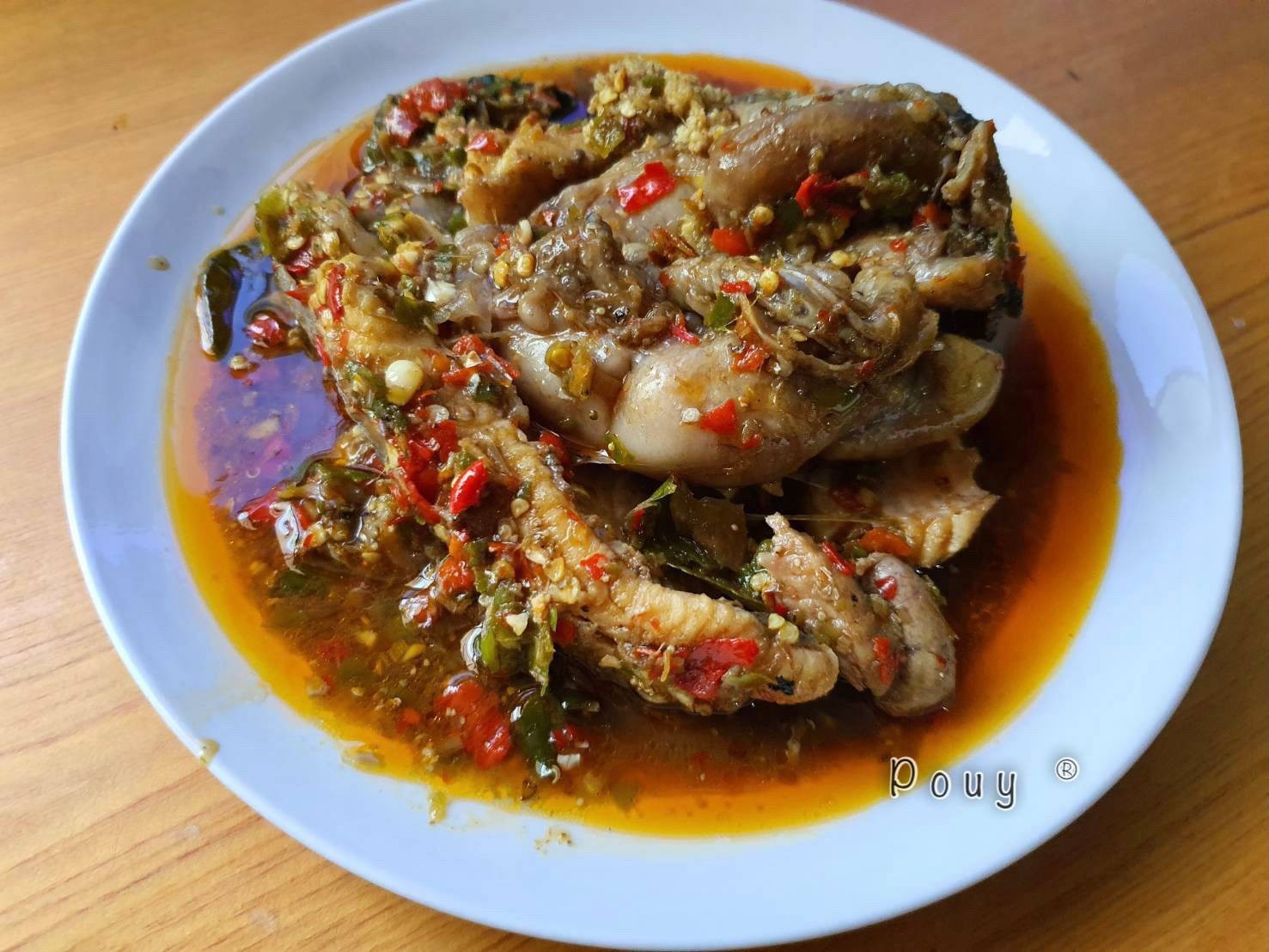 ผัดเผ็ดพุงปลาช่อน • เมนูที่อร่อยที่สุด ร้าน ร้านข้าวแกงผู้ใหญ่ลี คลองถม ...