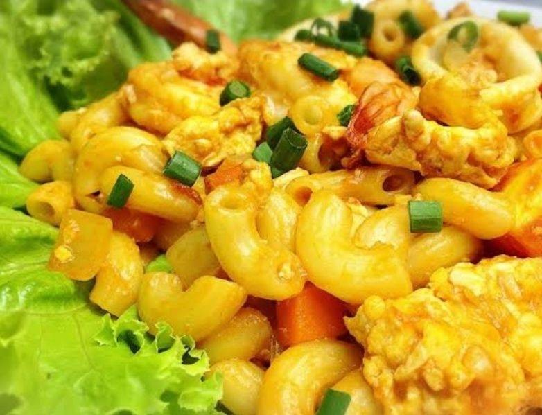 มักกะโรนีผัดซอสมะเขือเทศกุ้ง • มักกะโรนีนุ่มๆ ผัดซอสมะเขือเทศ กุ้งสด ...