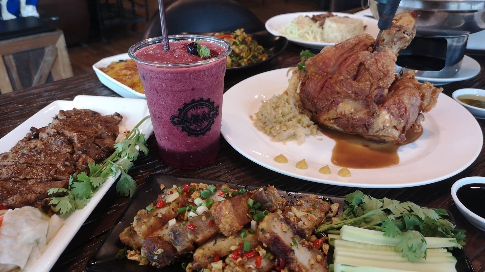 ร้าน Garage Cafe' | รีวิวร้านอาหาร