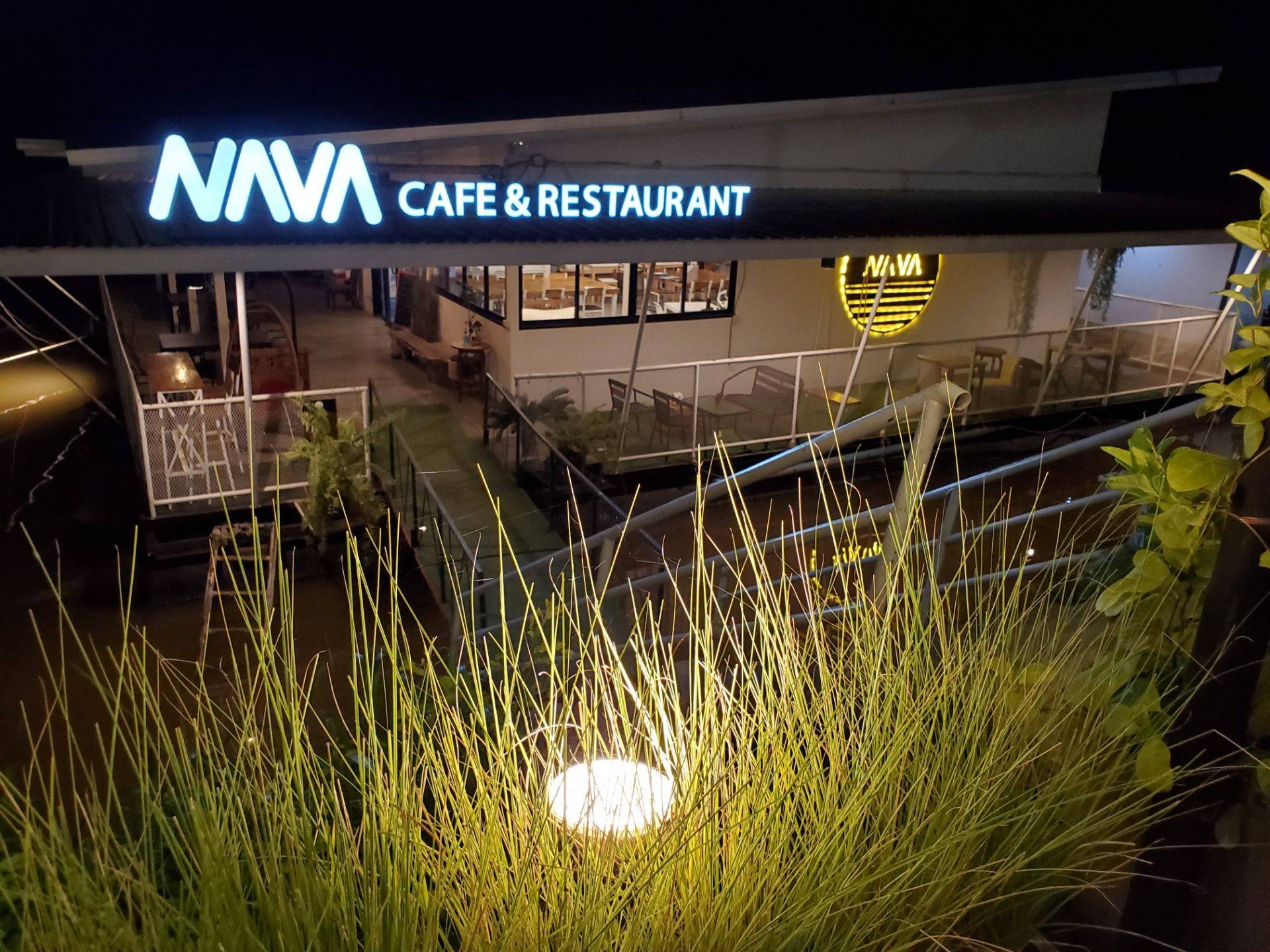 รีวิว NAVA Cafe & Restaurant แพนาวา - ร้านนาวา ริมแม่น้ำเจ้าพระยา ...