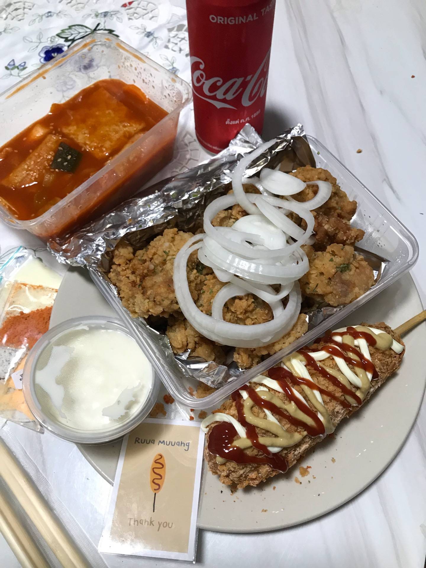 รีวิว รั้วม่วงไก่ทอด&คอร์นด็อก Crondog - ต๊อกบกกี+ไก่ทอดซอสซาวครีมชีส ...