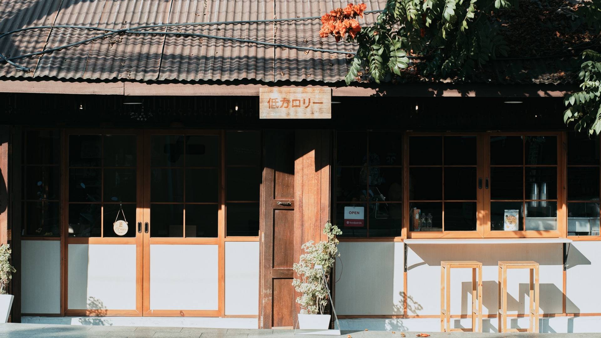 Low Cal Cafe Chiangrai Chiangrai | สั่งอาหารออนไลน์ล่วงหน้า รับที่ร้าน ...