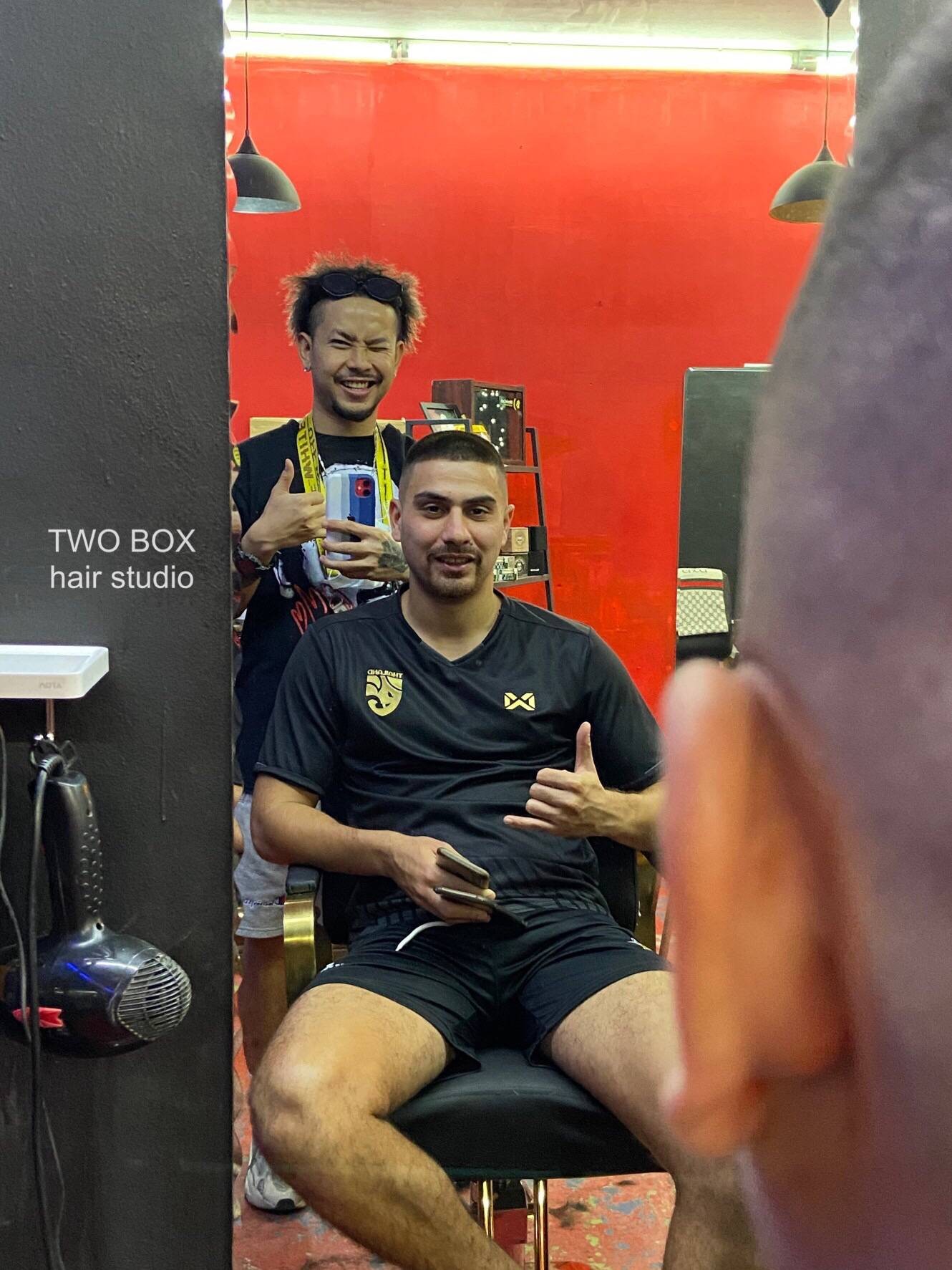 รูป ร้านตัดผมนอกสถานที่ TWOBOX HAIRSTUDIO Delivery ตลาดนกฮูก