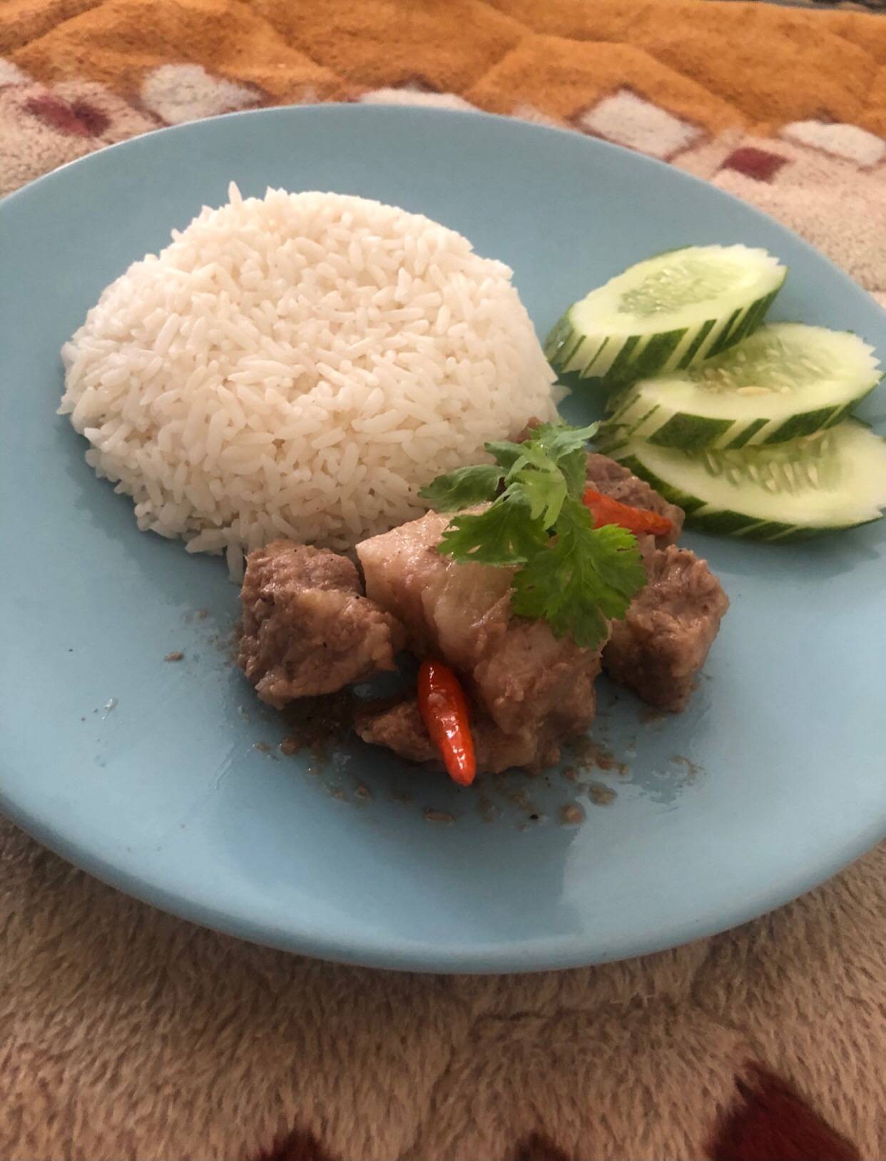 รีวิว ข้าวขาหมู สามใบเถา Zharm Bai Tao - หมูสามชั้นผัดกะปิใช้กะปิอย่าง ...