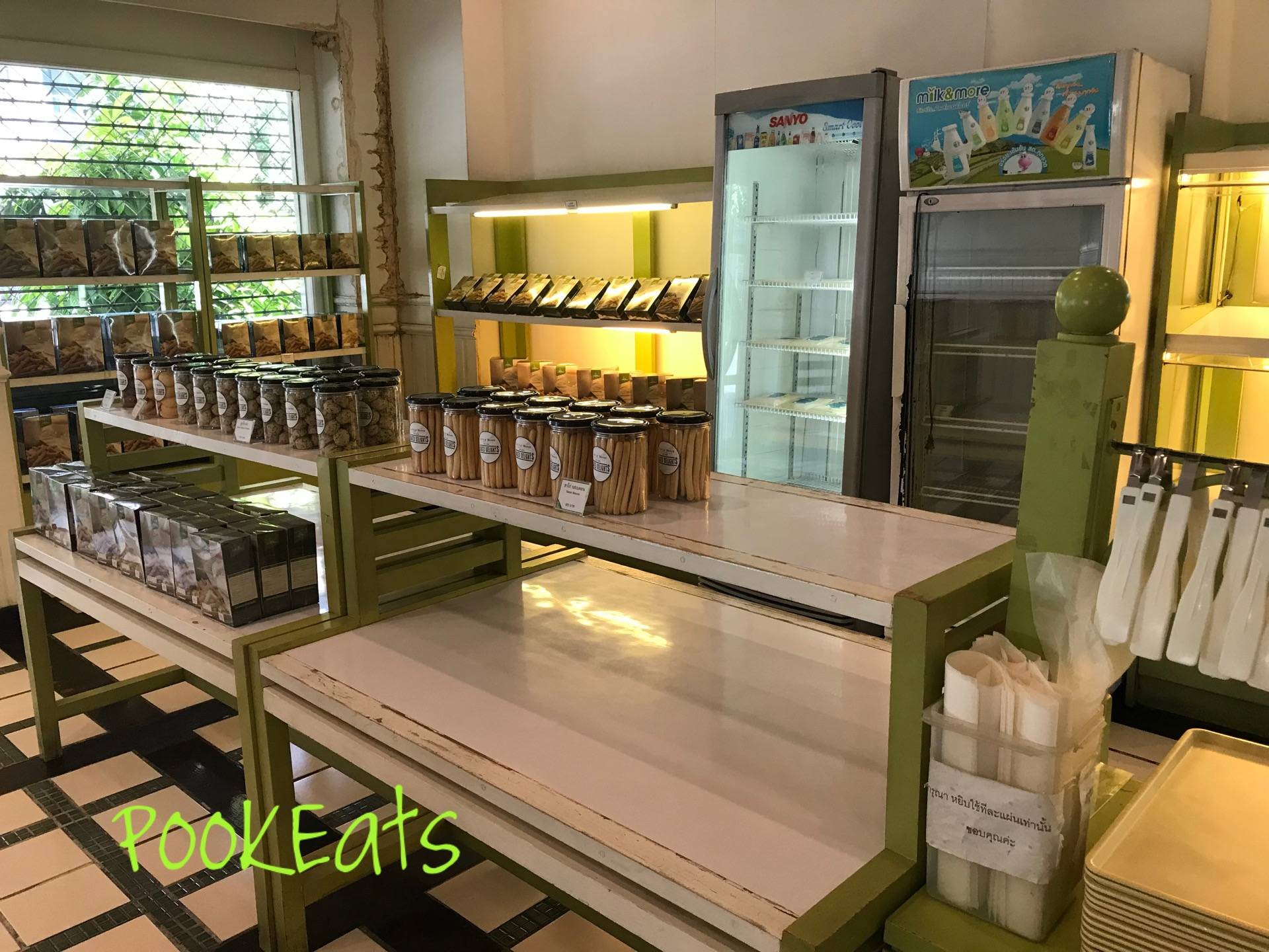 รีวิว Little Home Bakery วรจักร - ร้านเบเกอรี่เก่าแก่ที่คิดถึง