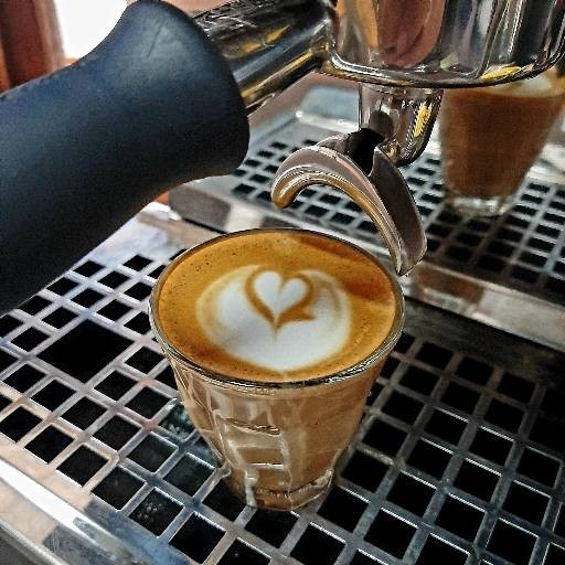 ร้าน Deejay Coffee Speed Bar สาขา ถนน ข้าวสาร | รีวิวร้านอาหาร - Wongnai