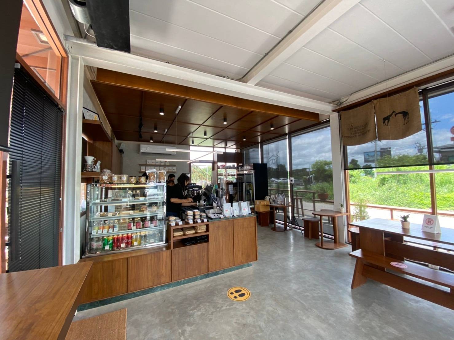 ร้าน Hey Coffee ตลาดต้นไม้ ตลาดต้นไม้หัวมุม | รีวิวร้านอาหาร - Wongnai