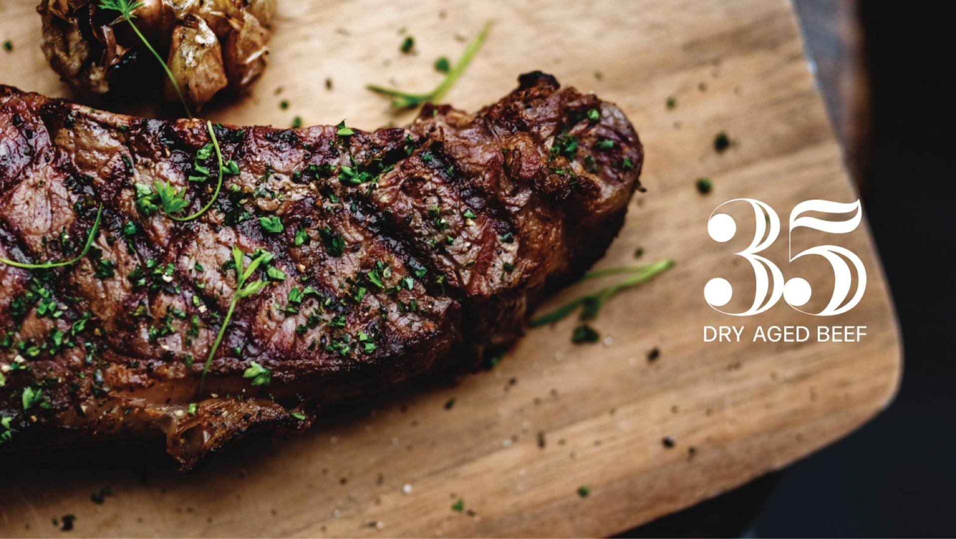 35 Dry Aged Beef - สั่งอาหารเดลิเวอรี | Wongnai x LINE MAN