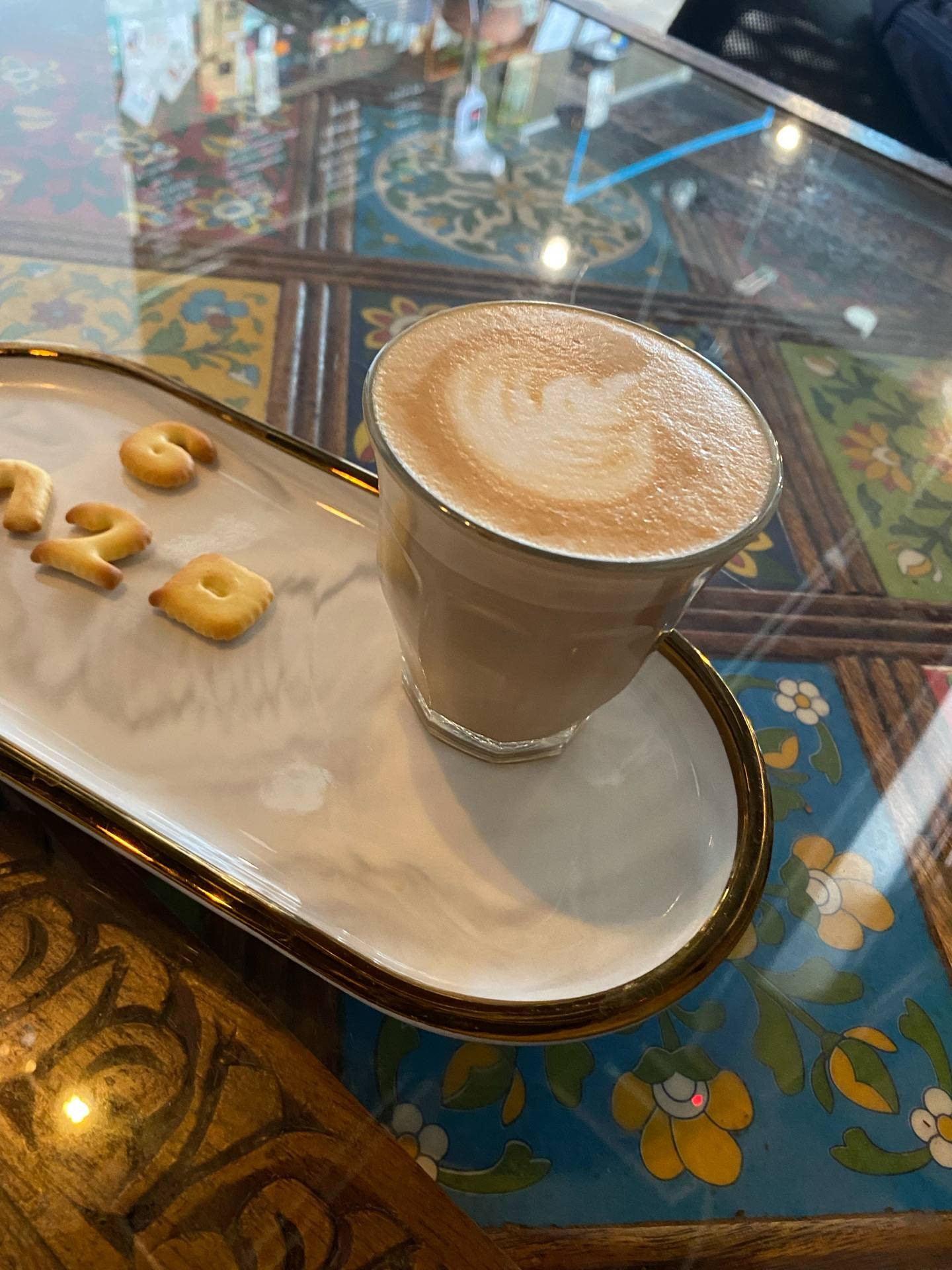 รีวิว กาแฟคัฟฟาเฮ้าส์-Kaffa Haus - ร้านตกแต่งได้ดี แอร์เย็น มีการควบคุม ...