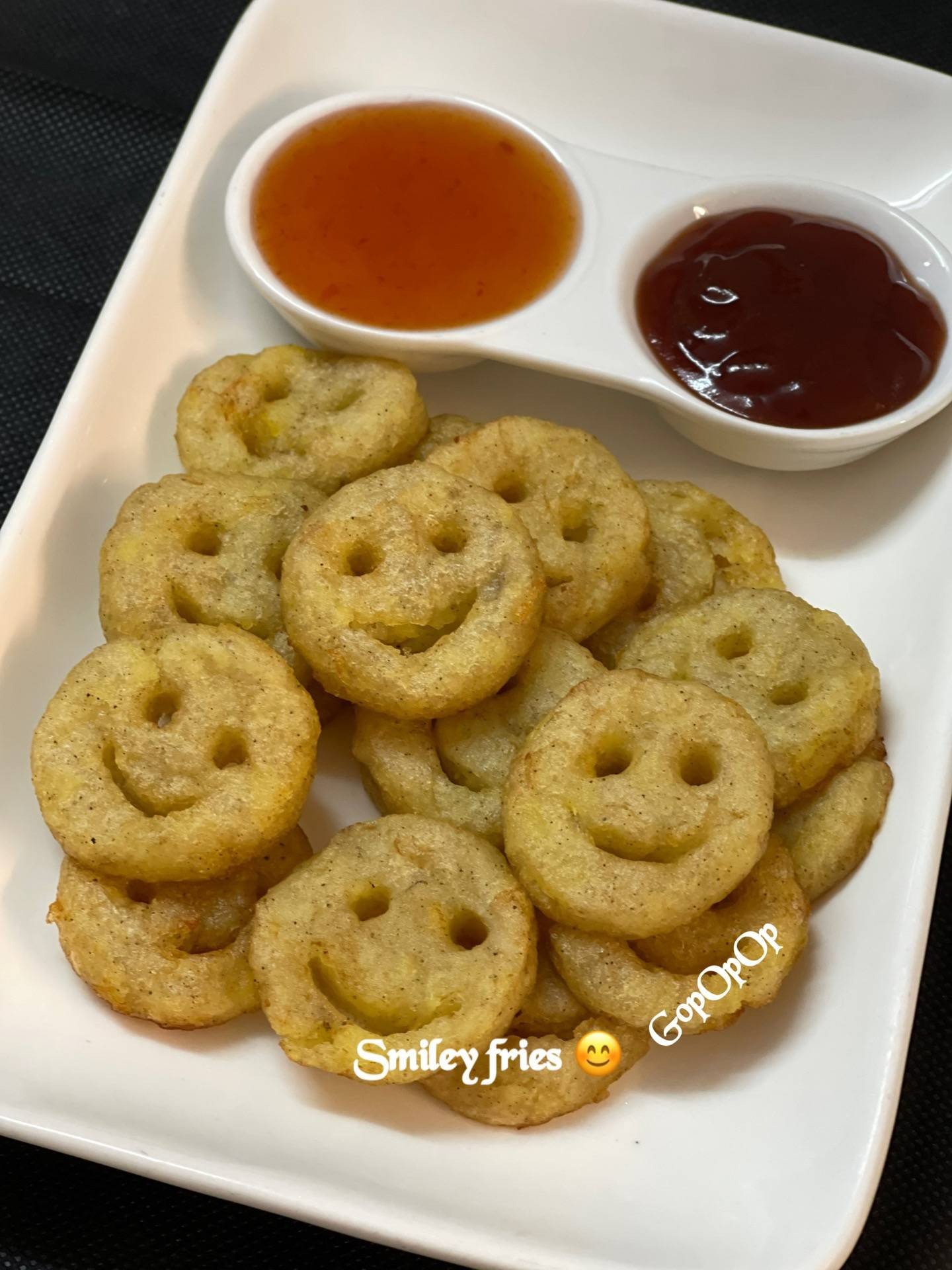 สูตร Smiley Fries 😊 พร้อมวิธีทำโดย GopOpOp - Wongnai Cooking