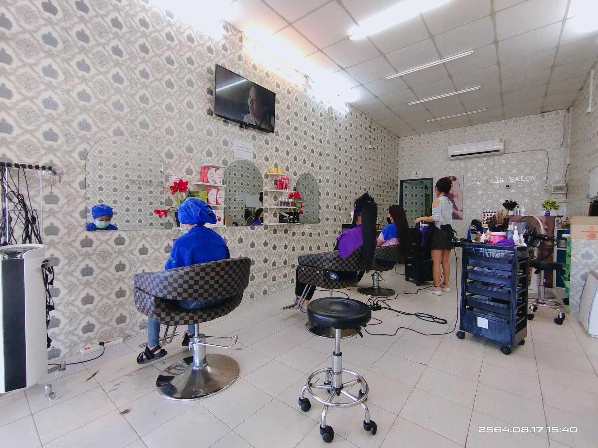 ร้าน MJ Hair Salon หน้าวิทยาลัยการอาชีพร้อยเอ็ด (เอ็มเจ แฮร์ ซาลอน ...