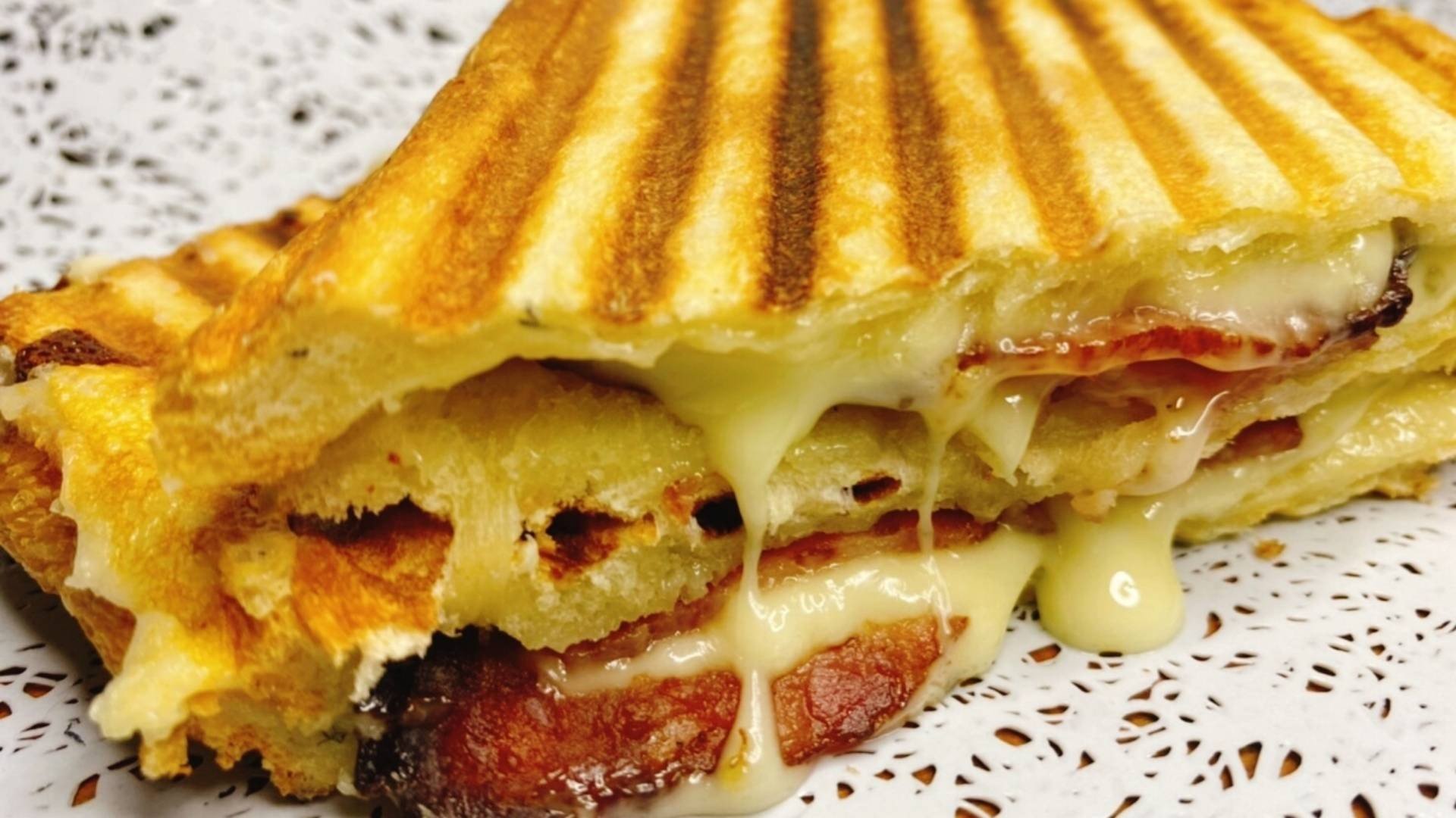 HOMIE Toasties (Sandwich) โฮมี่ โทสตี้ (ร้านเเซนวิชปิ้ง) พัทยา - สั่ง ...