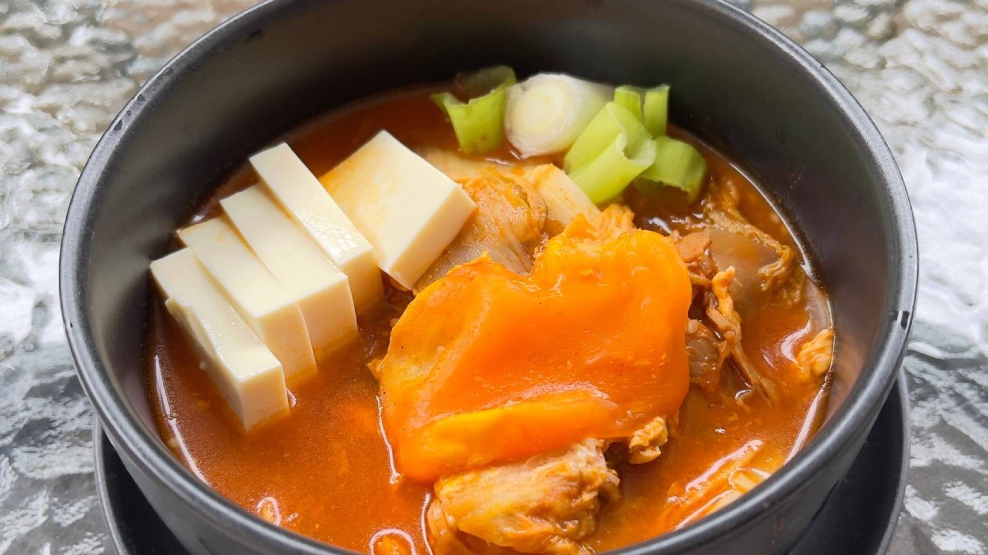 Kin Gun Dai (กินกันดั๊ยย) เพชรเกษม63 - สั่งอาหารเดลิเวอรี | Wongnai x ...