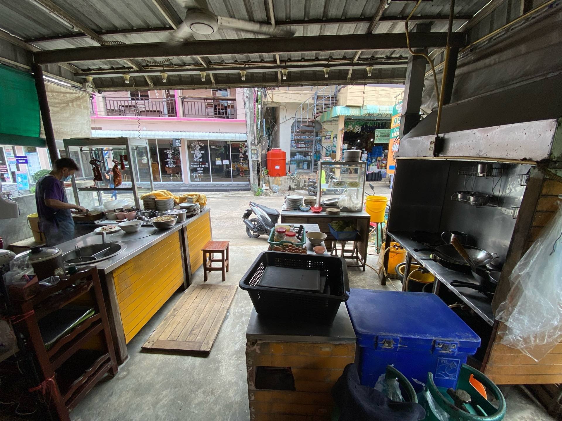 รีวิว 995 Roasted Duck เกาะเต่า - บะหมี่อะไรอร่อยขนาดนี้ครับ