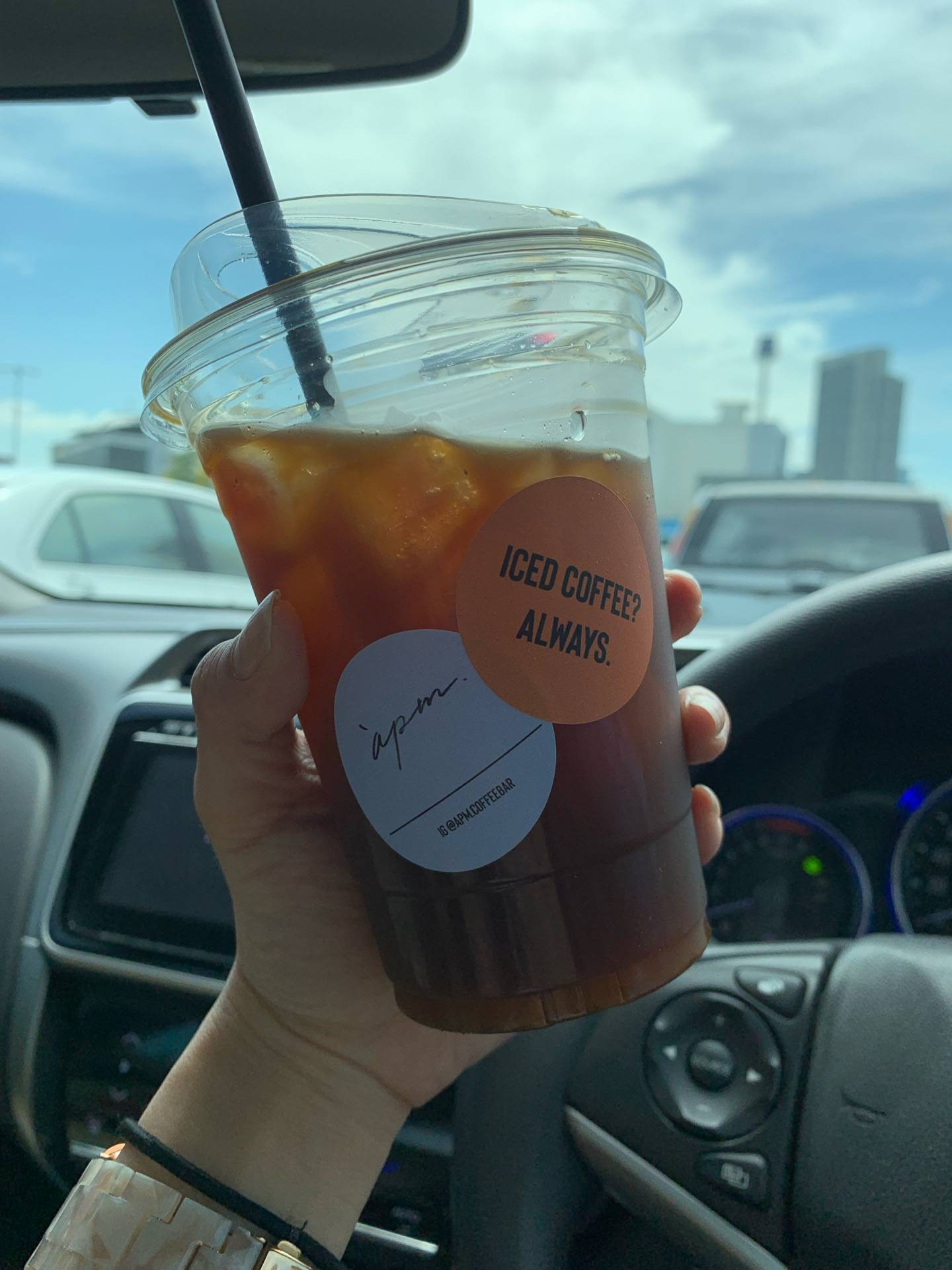 รีวิว ÀPM Coffee Bar - สั่ง Iced Americano กาแฟหอมดีค่ะ ชอบตรงที่ร้านทำ ...