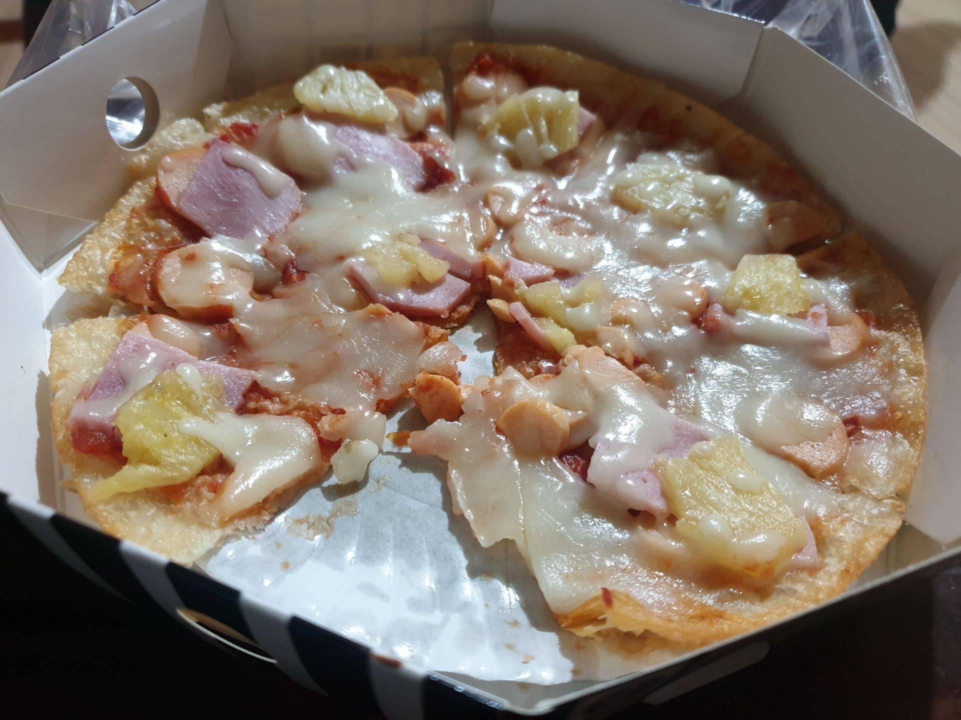 รีวิว Baby Pizza Central Village Suvarnabhumi - Food truck ในห้าง - Wongnai