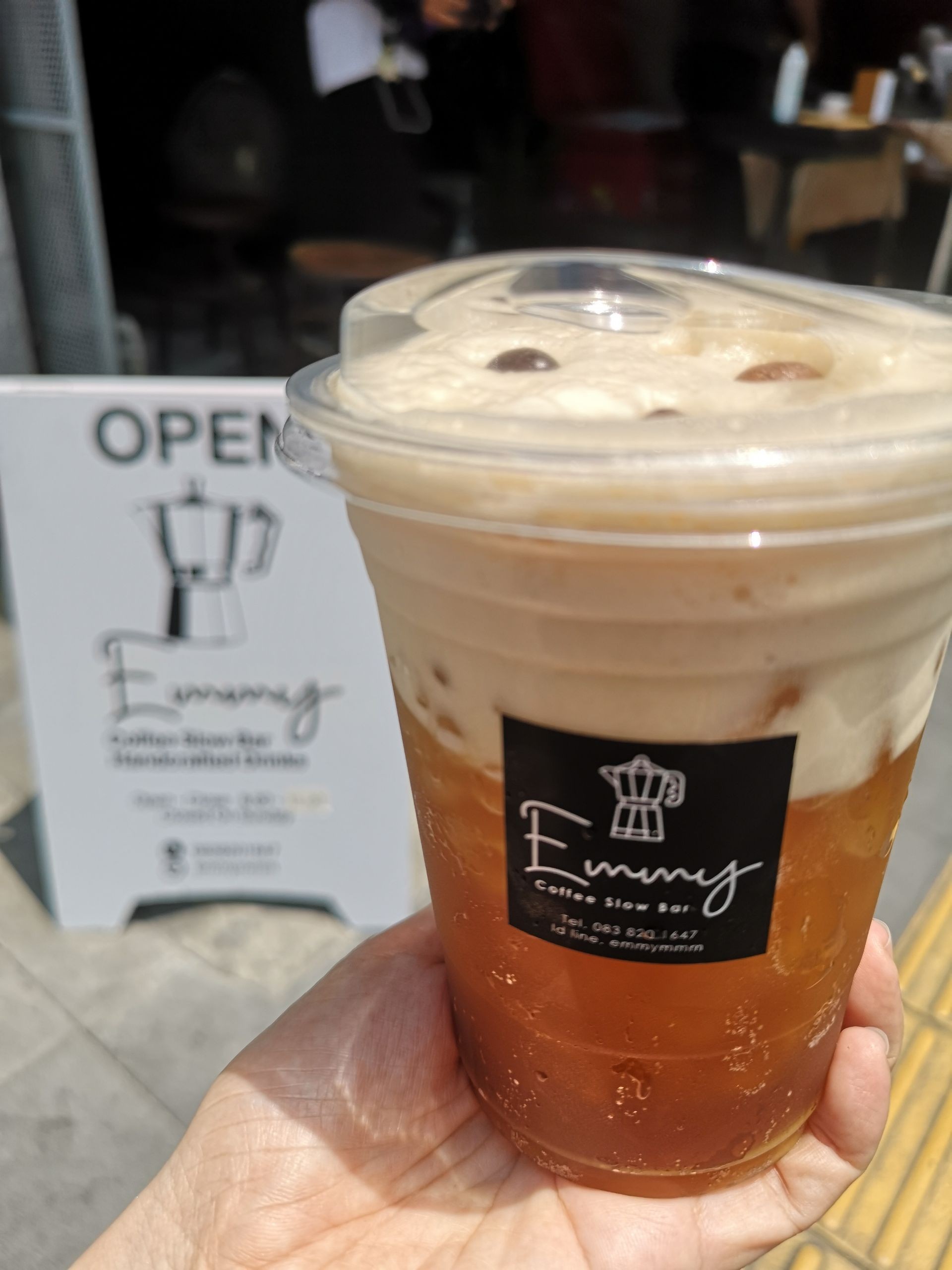 Wake me up ร้าน Emmy Coffee Slow Bar