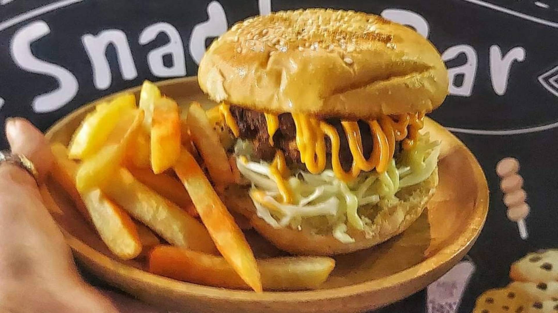 อร่อยดี สแน็คบาร์ (Aroi D Snack Bar) - สั่งอาหารเดลิเวอรี | Wongnai x ...