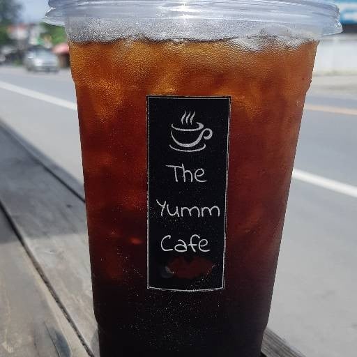 รีวิว ร้าน The Yumm Cafe
