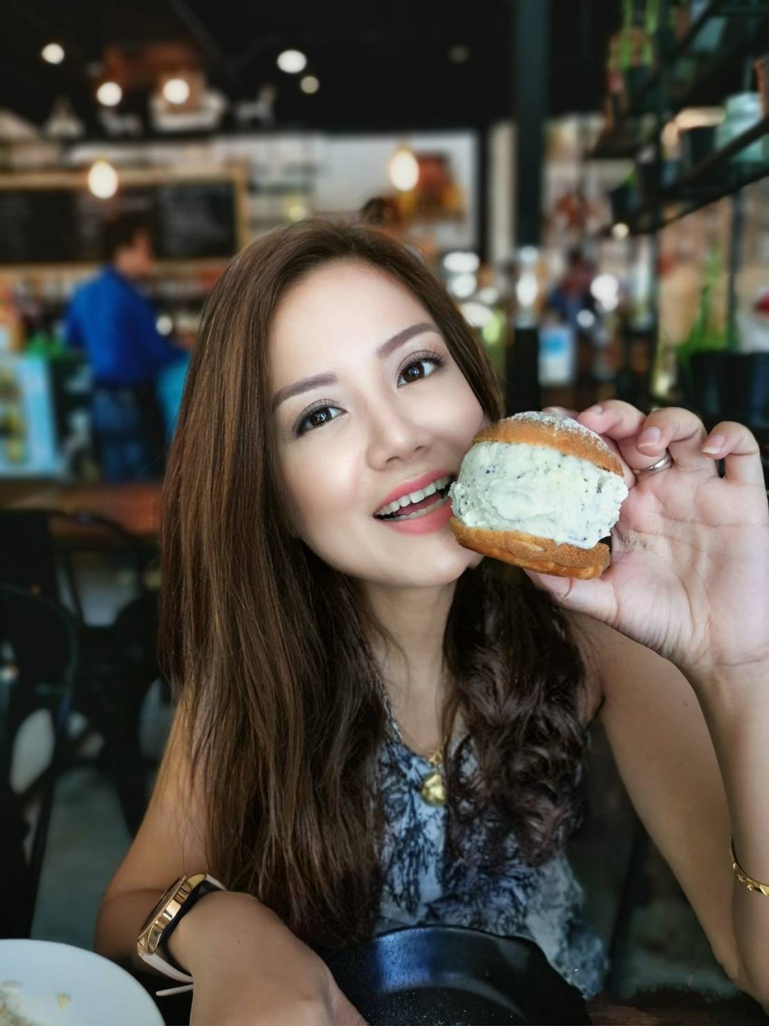 รีวิว Buttery Cafe - ร้านนี้เป็นทั้งร้านอาหารและคาเฟ่ มีขนม บรรยากาศ ...