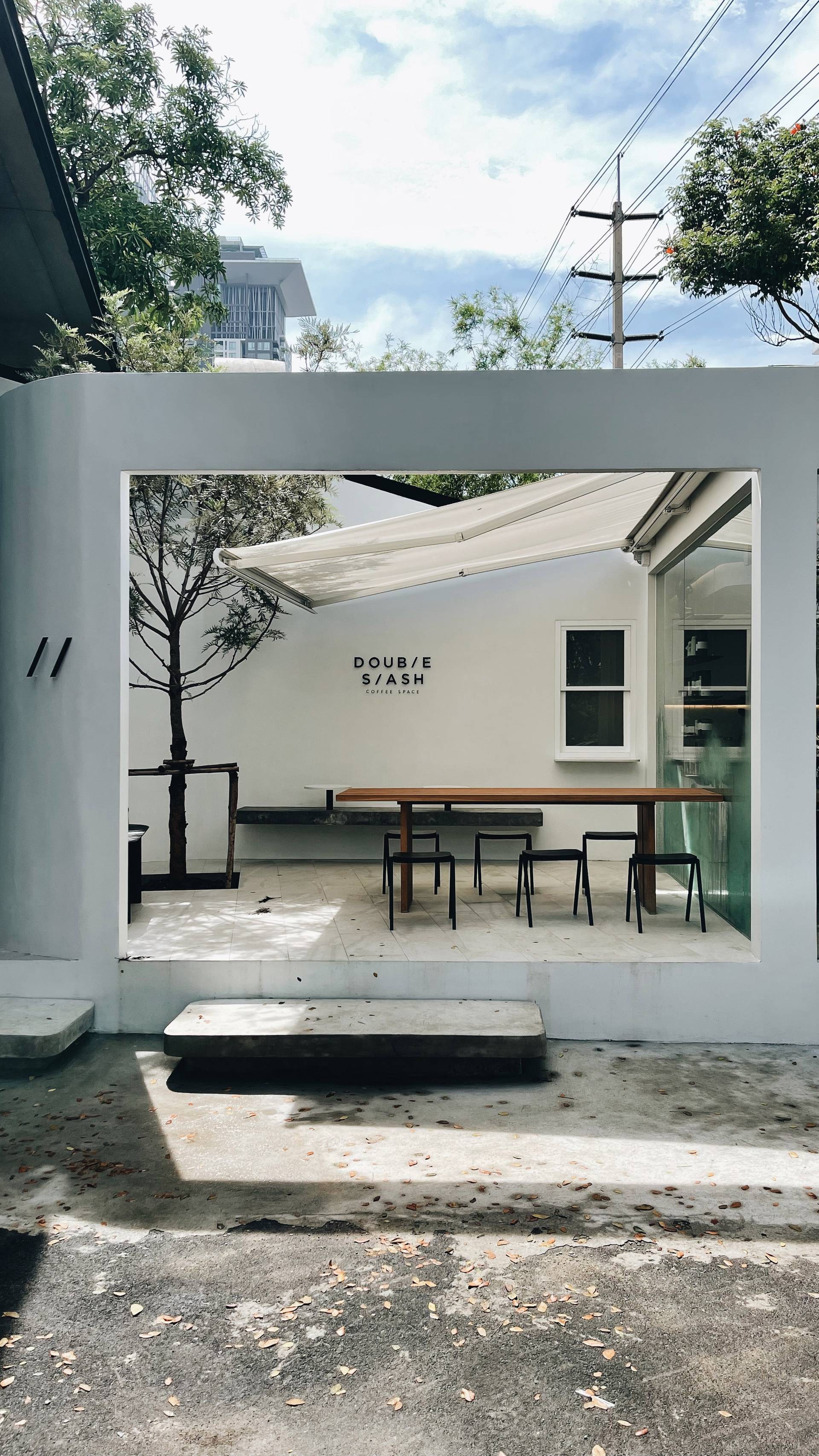 DOUBLE SLASH COFFEE SPACE - Wongnai