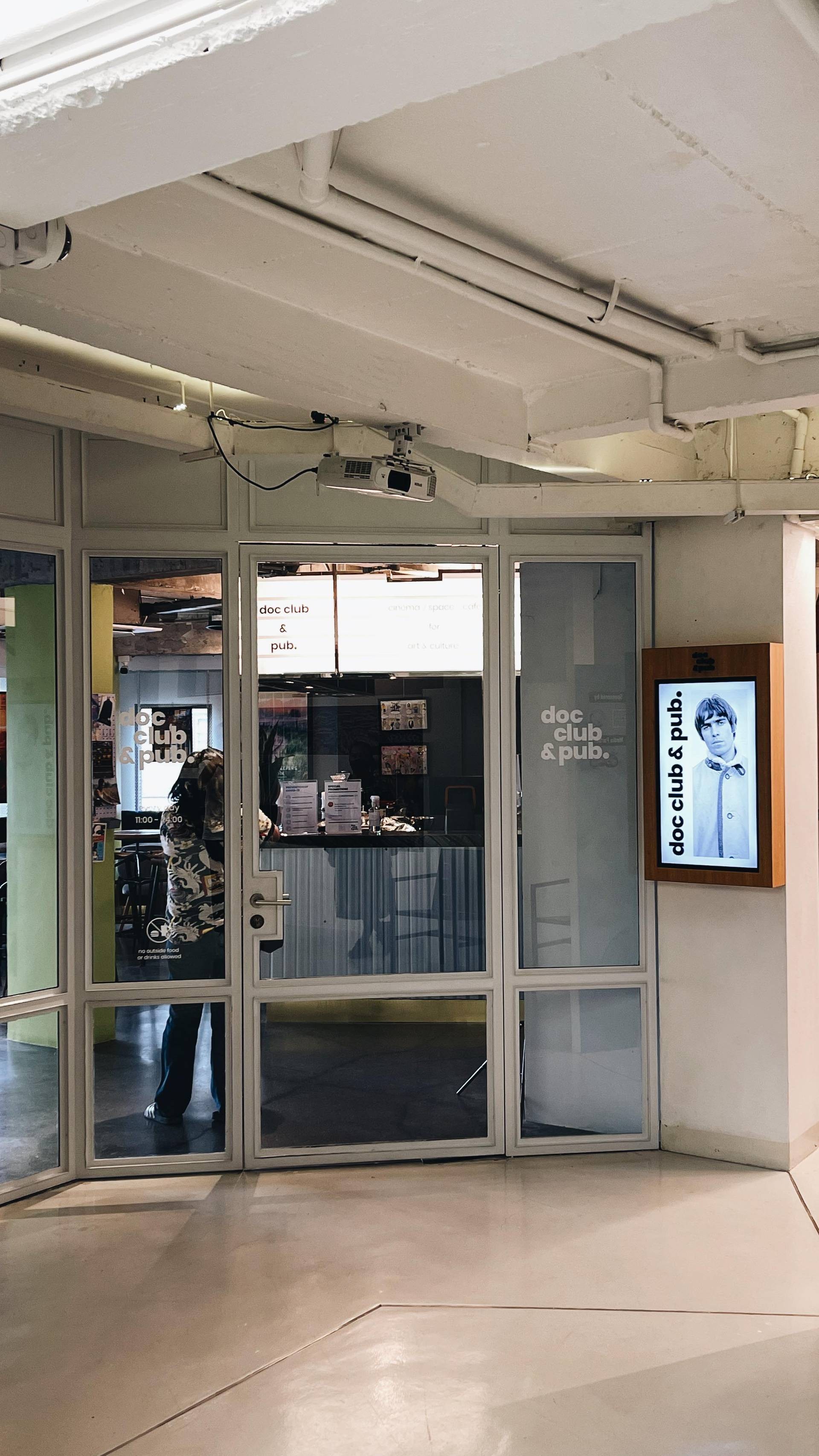 doc club & pub. - Wongnai