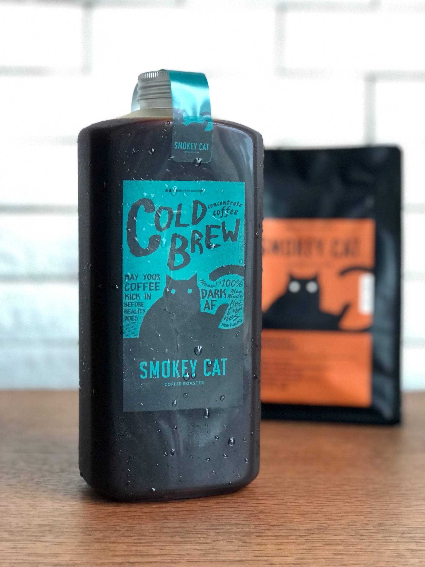 รีวิว Smokey Cat Coffee Roaster สวนพลู - Cold brew concentrate coffee