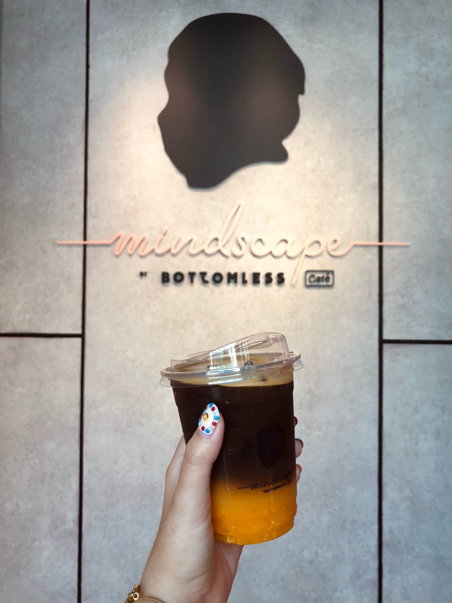 Espresso Orange ร้าน บอททอมเลส Mindscape Café By Bottomless (ร้านกาแฟ บอททอมเลส รัชดา-ห้วยขวาง)