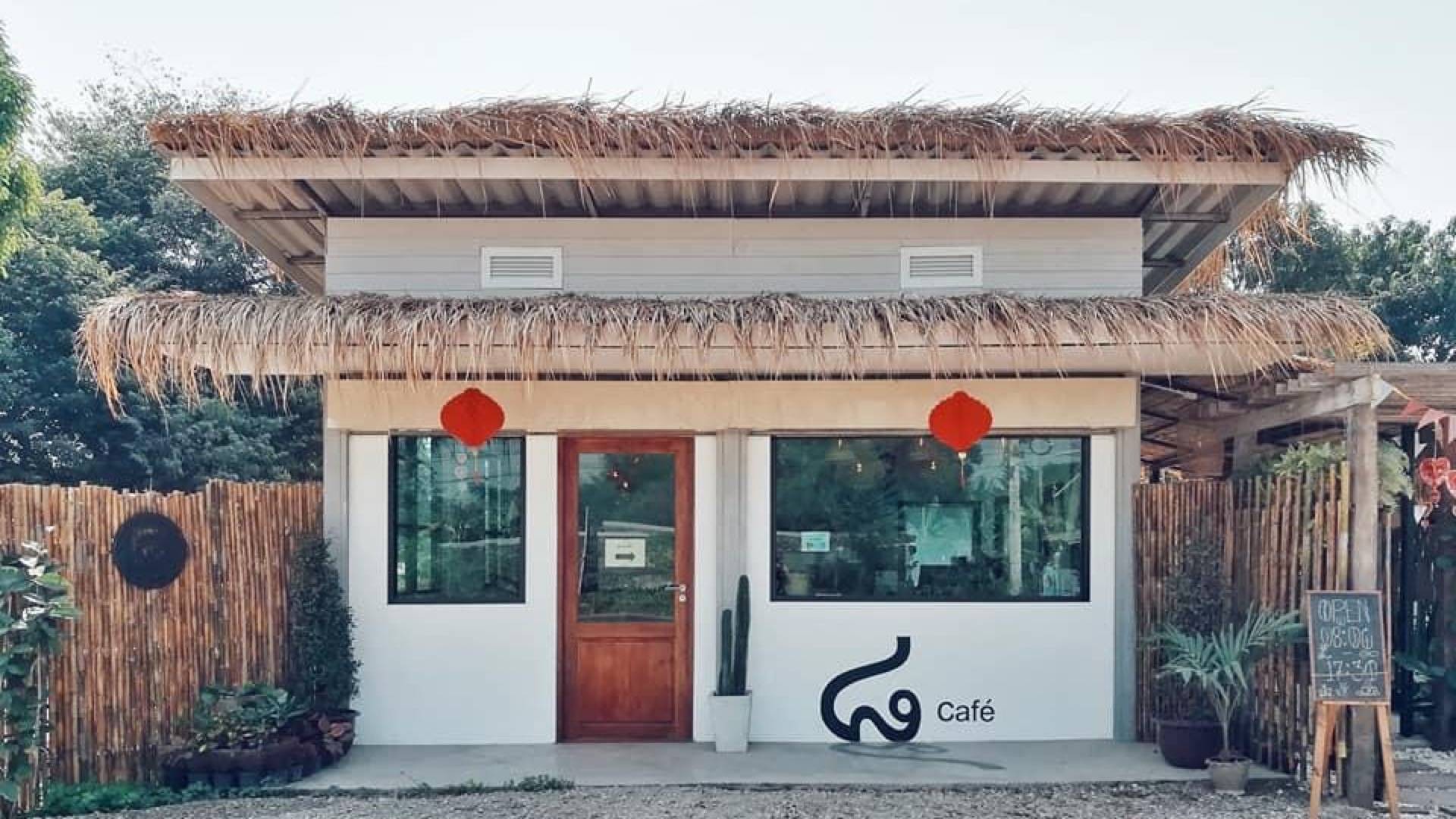 Eight Café - สั่งอาหารเดลิเวอรี | Wongnai x LINE MAN