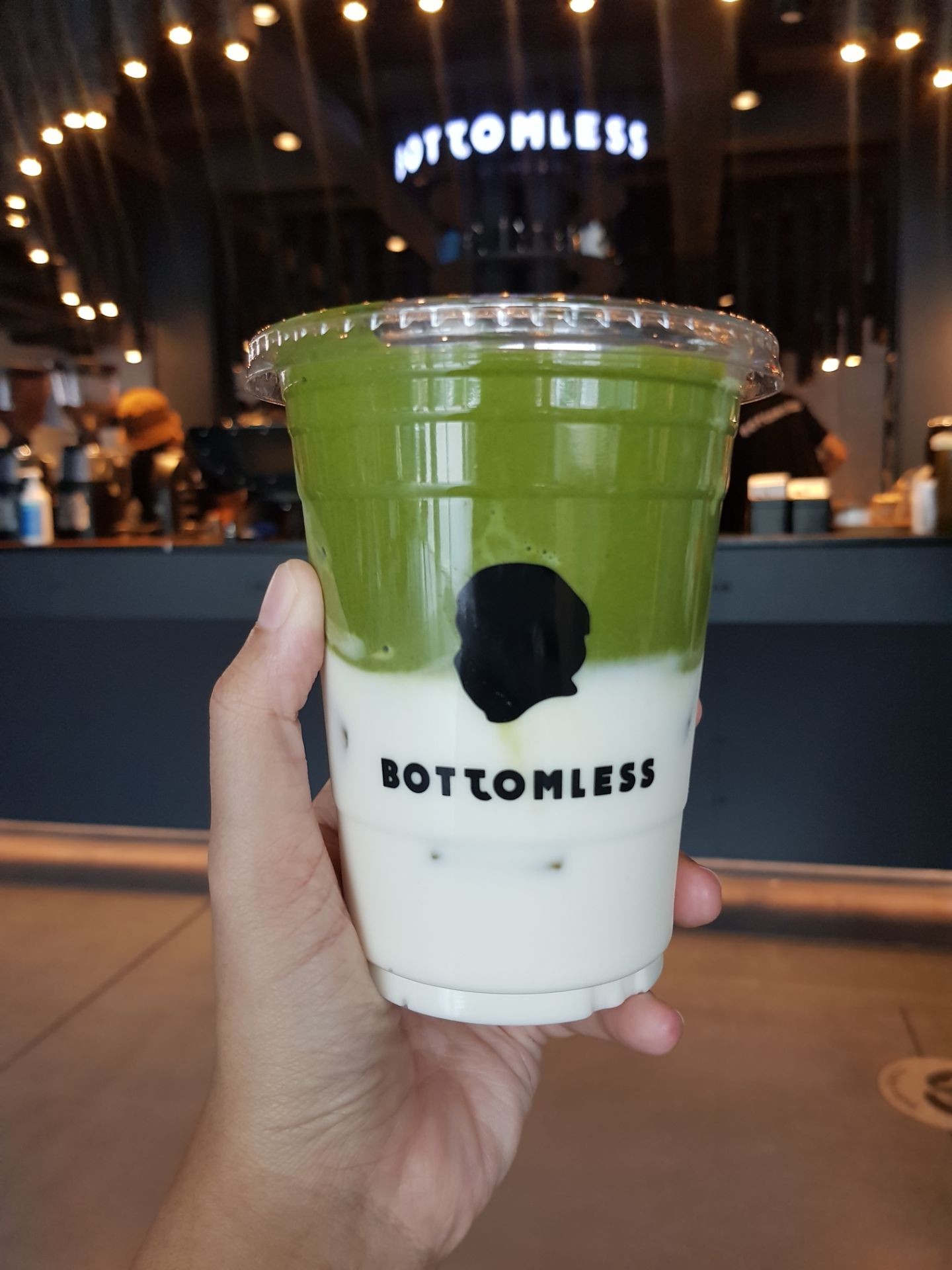 รีวิว Bottomless Bottomless Flagship Store - Iced Premium Kyoto Uji Matcha นัวม๊ากๆ