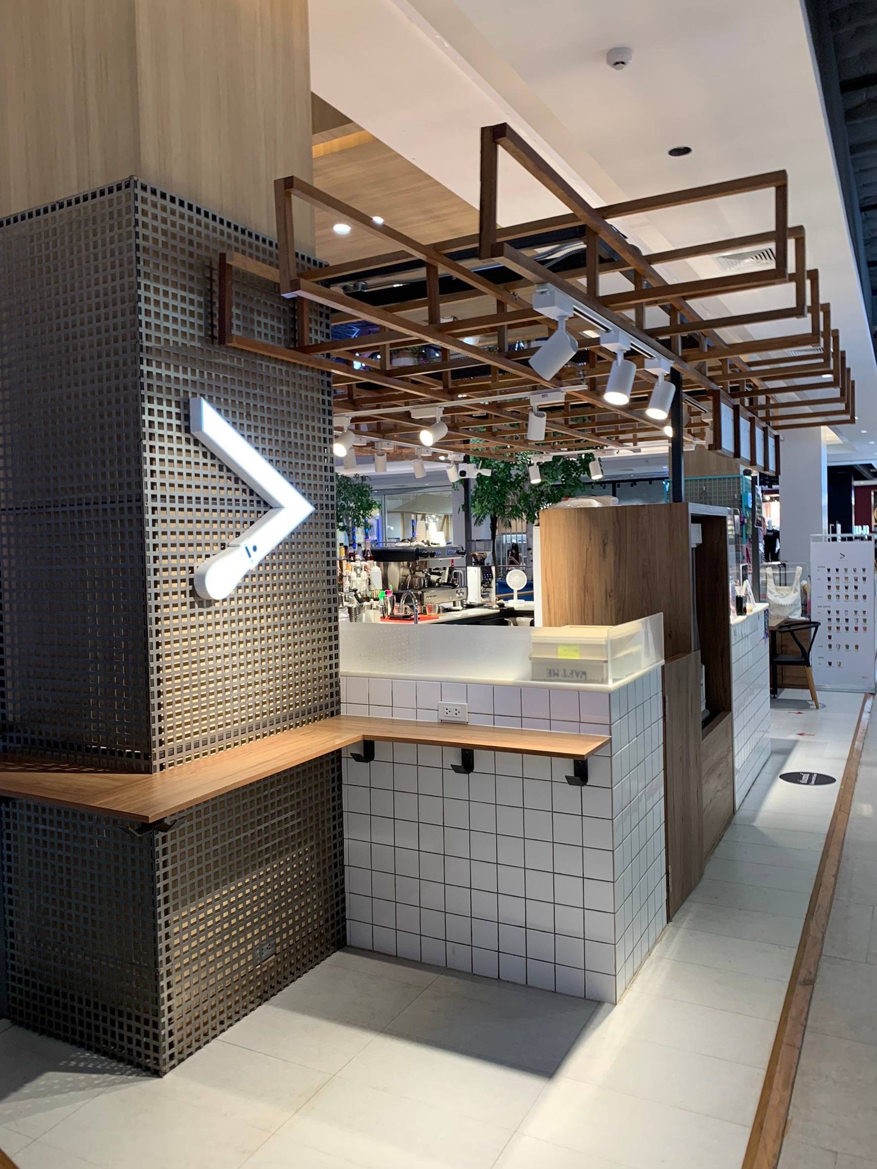 รูป Coffeelism ตลาดรวมทรัพย์ อโศก